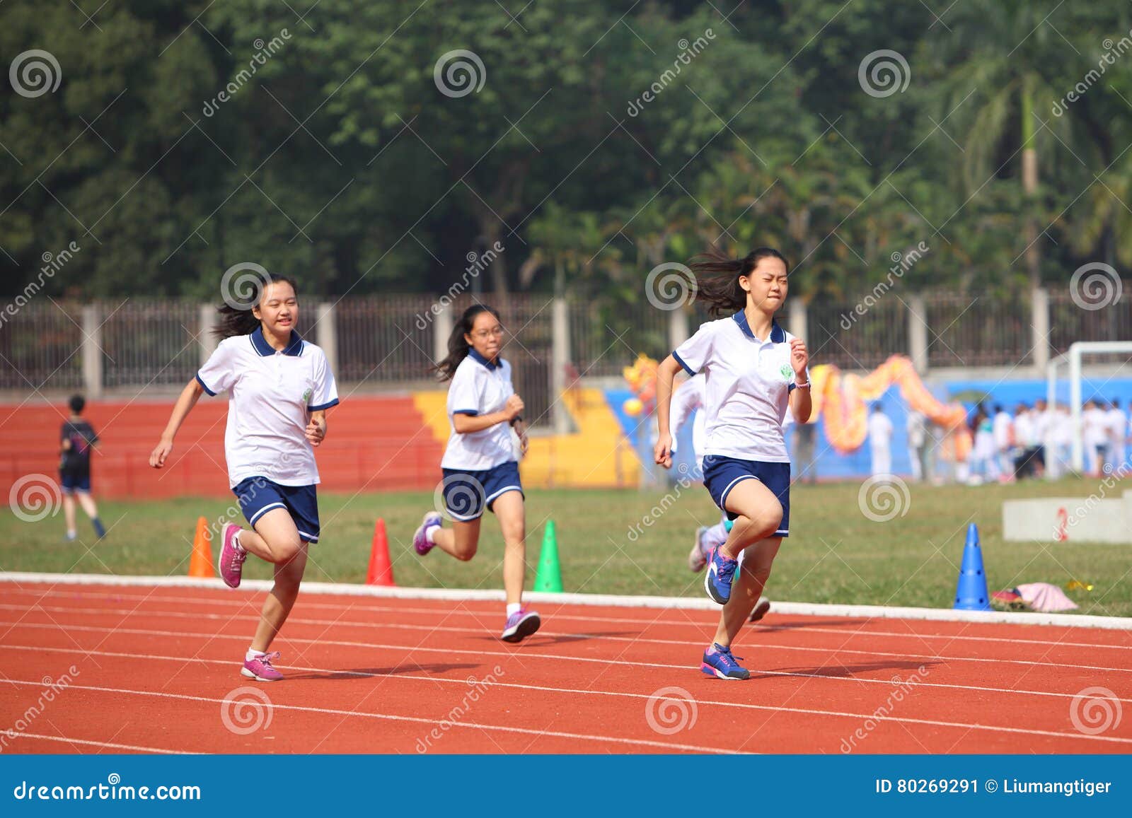 Race 4 editorial photo. Image of running, students, meeting - 80269291