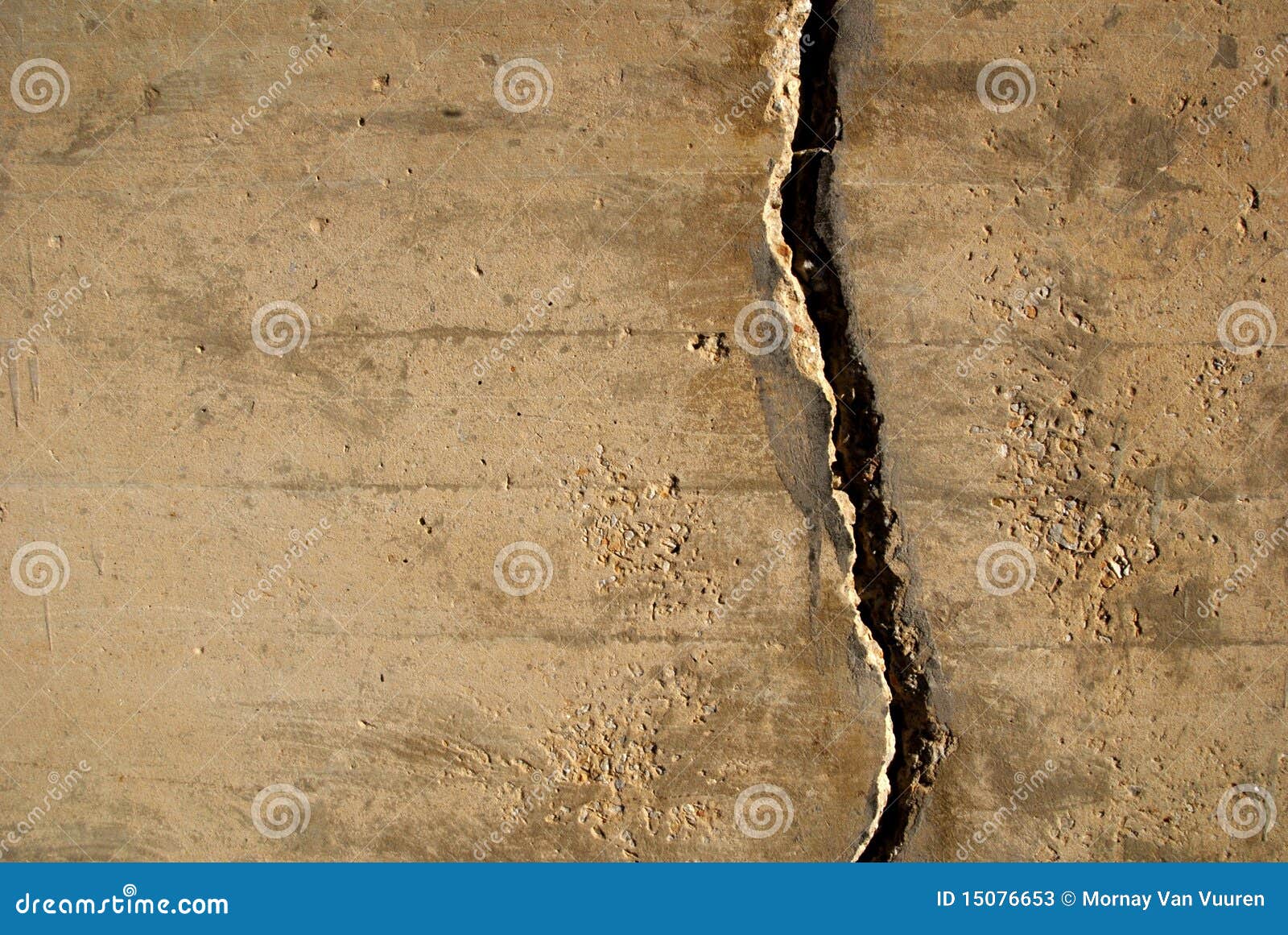 Rachadura No Muro De Cimento Imagem de Stock - Imagem de concreto ...