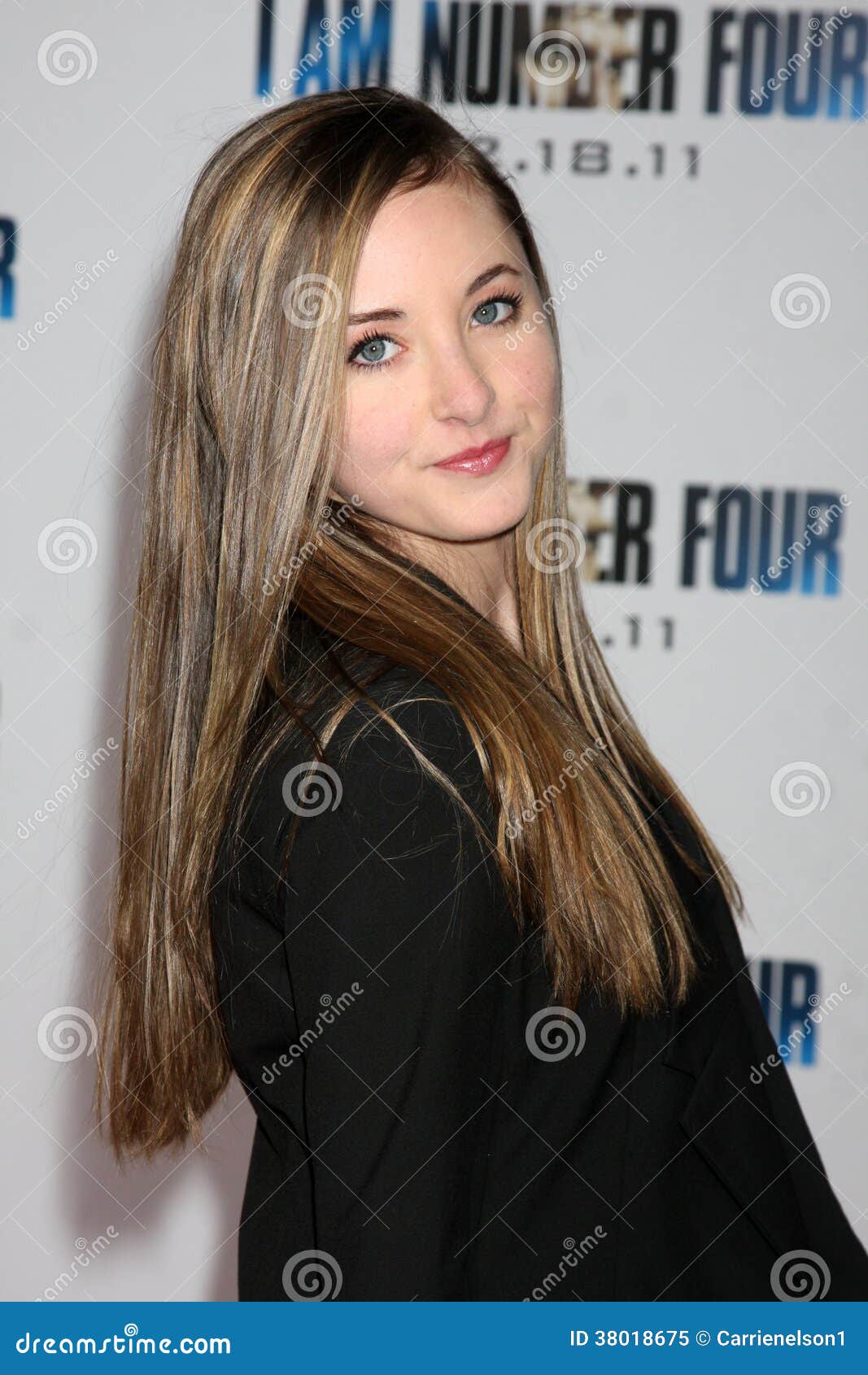 Rachel Fox editorial image. Image of arrives, number - 38018675