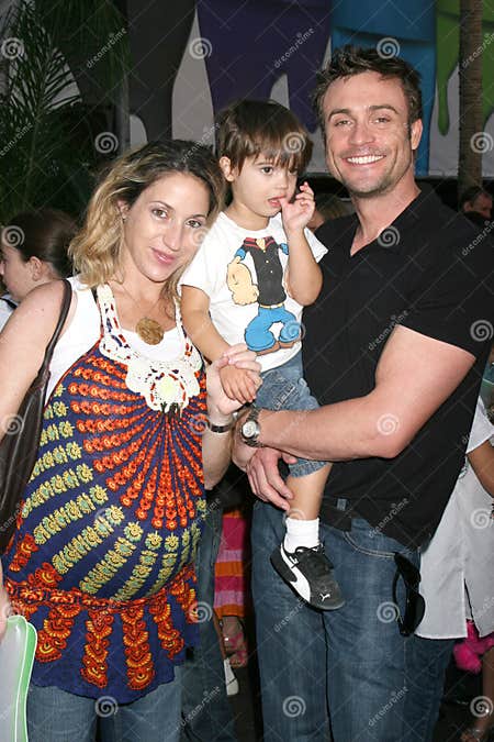 Rachel Marcus,Daniel Goddard Editorial Image - Image of arriving, 2008: ...