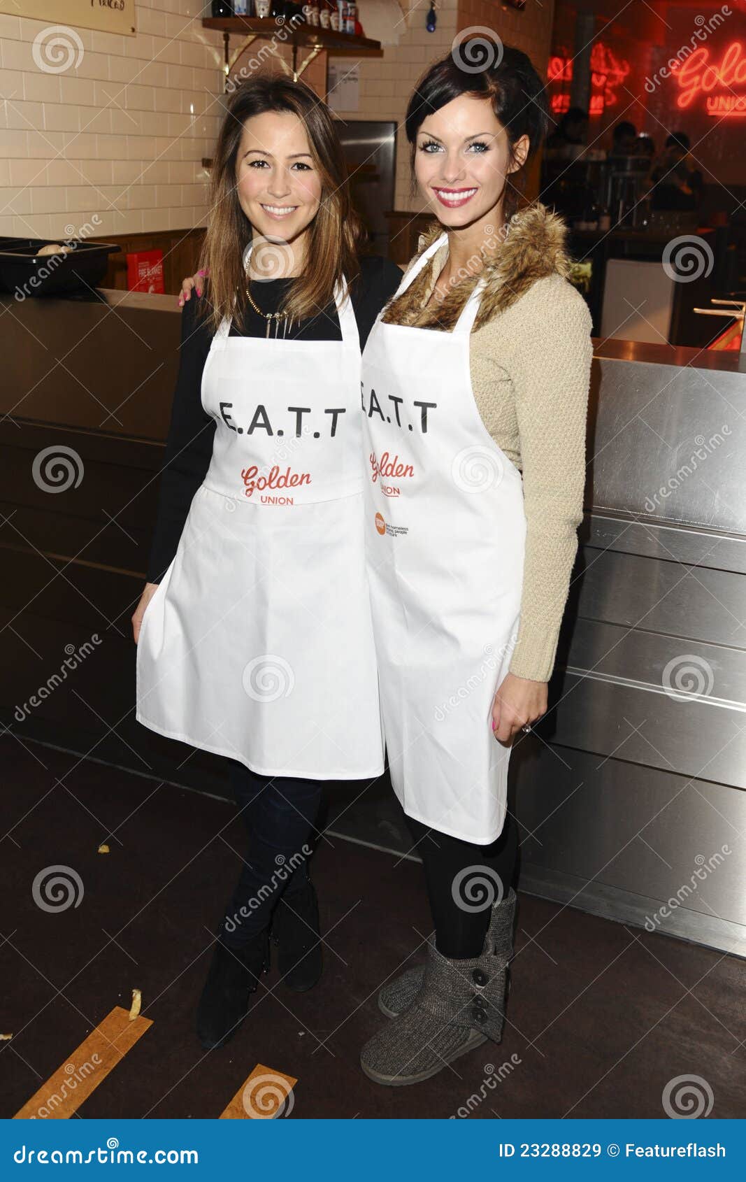 Jessica-Jane Clement, Jessica Jane Clement Editorial Photo ...