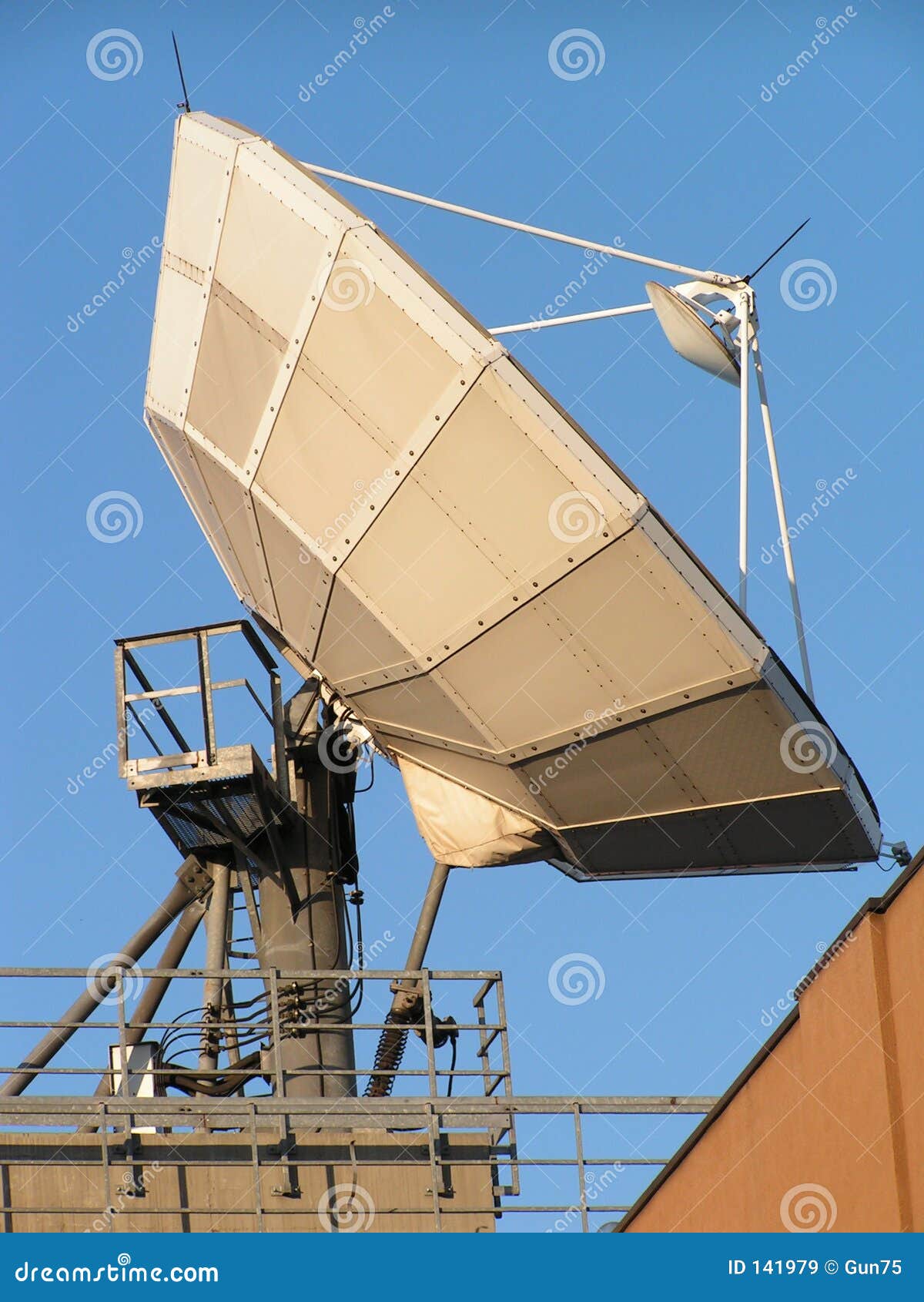 Radar imagen de archivo. Imagen de base, ciencia, espacio - 141979