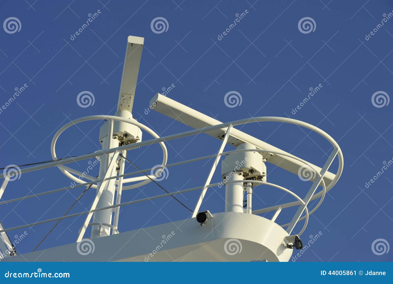 Radar De Un Barco De Cruceros De Lujo Imagen de archivo - Imagen de ...