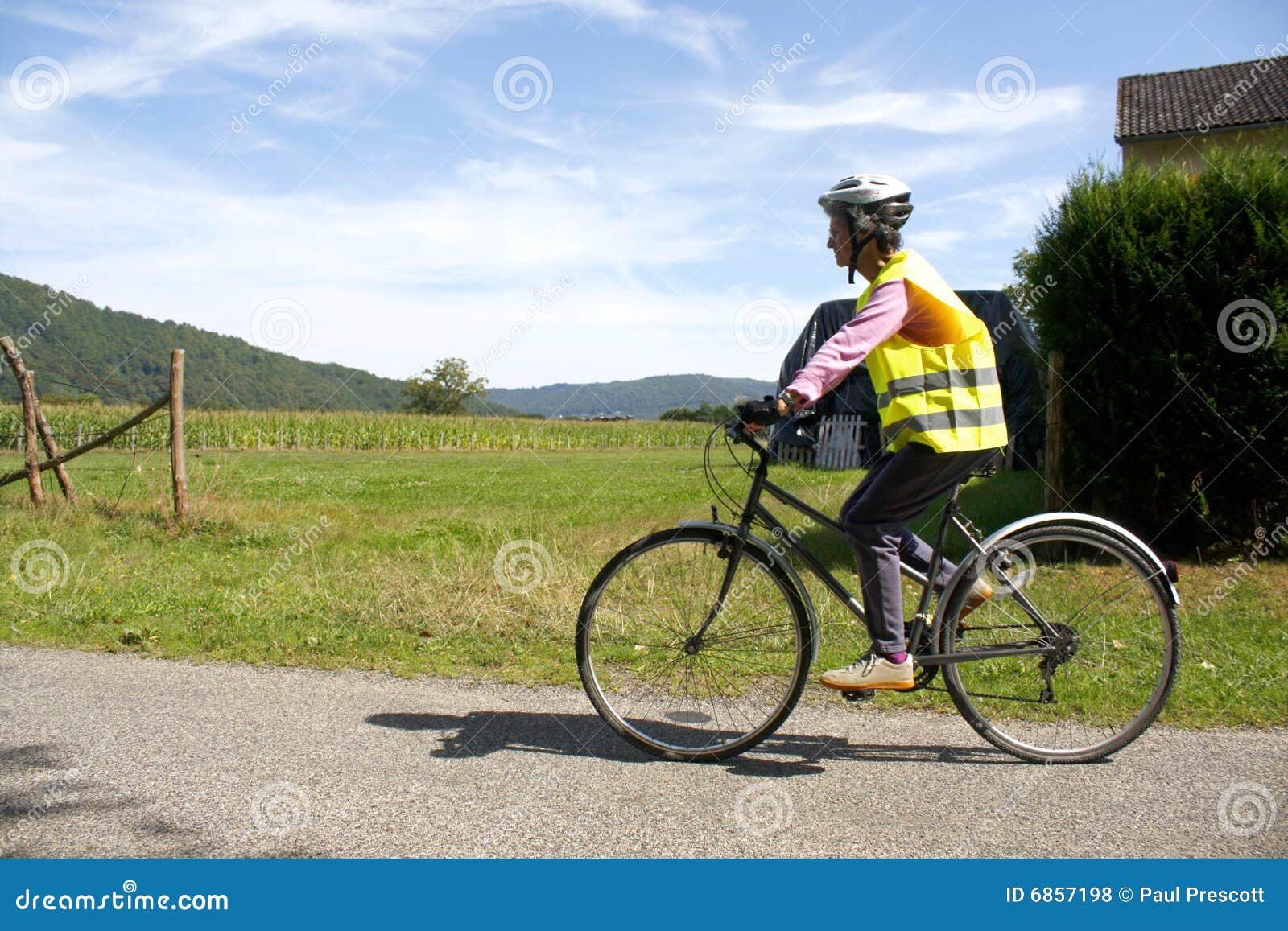 Radfahrer stockfoto. Bild von aktivität, sommer, kleidung - 6857198