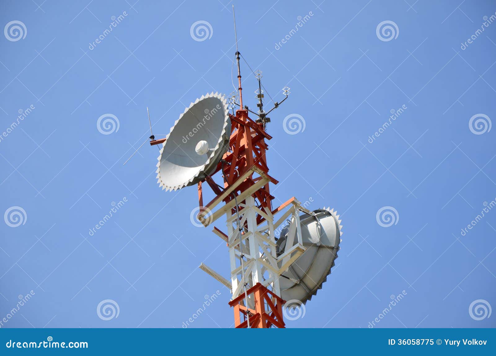 Radio relay antennas stock image. Image of technology - 36058775