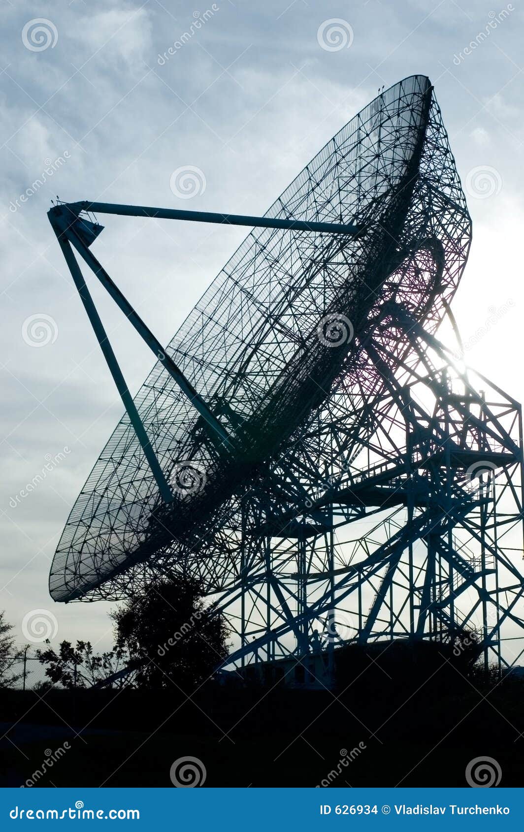 Radio telescope dish stock photo. Image of array, communications - 626934