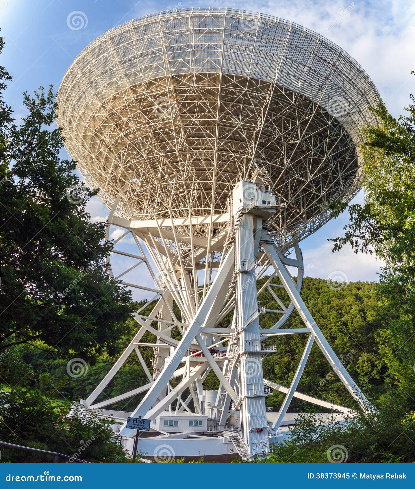 Radio Telescope Effelsberg stock image. Image of exploration - 38373945
