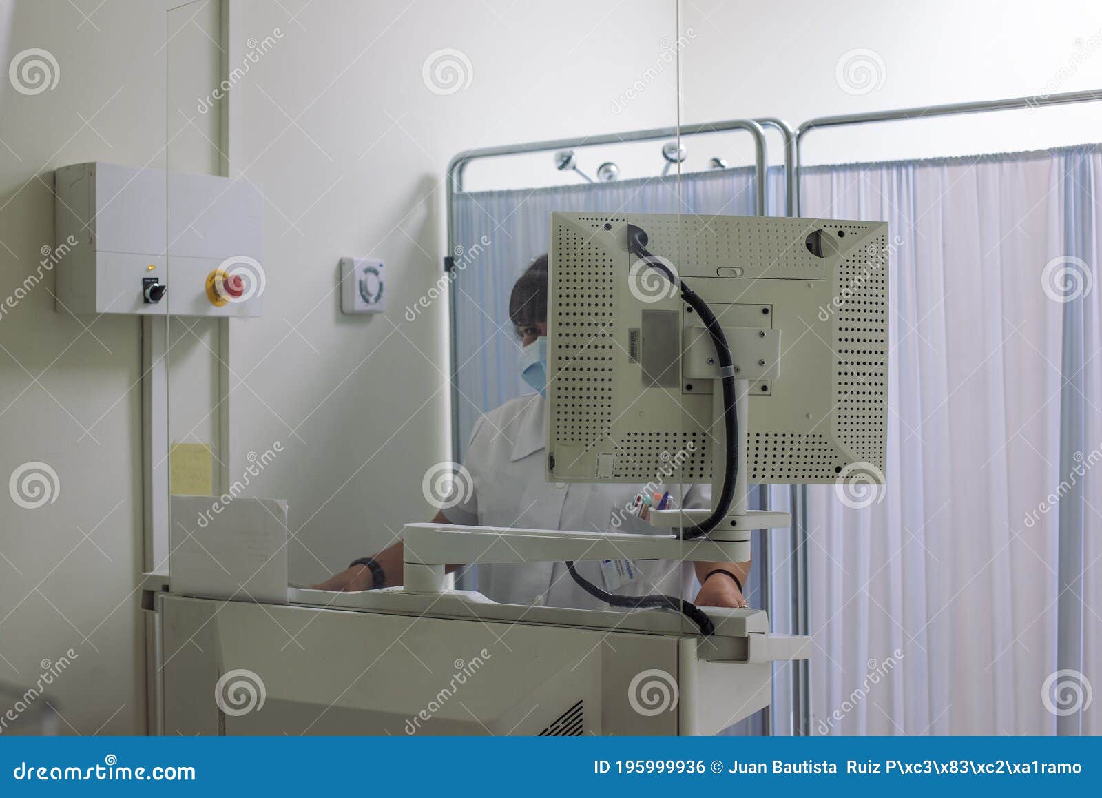Radiology Technician With X-Ray Royalty-Free Stock Photography ...