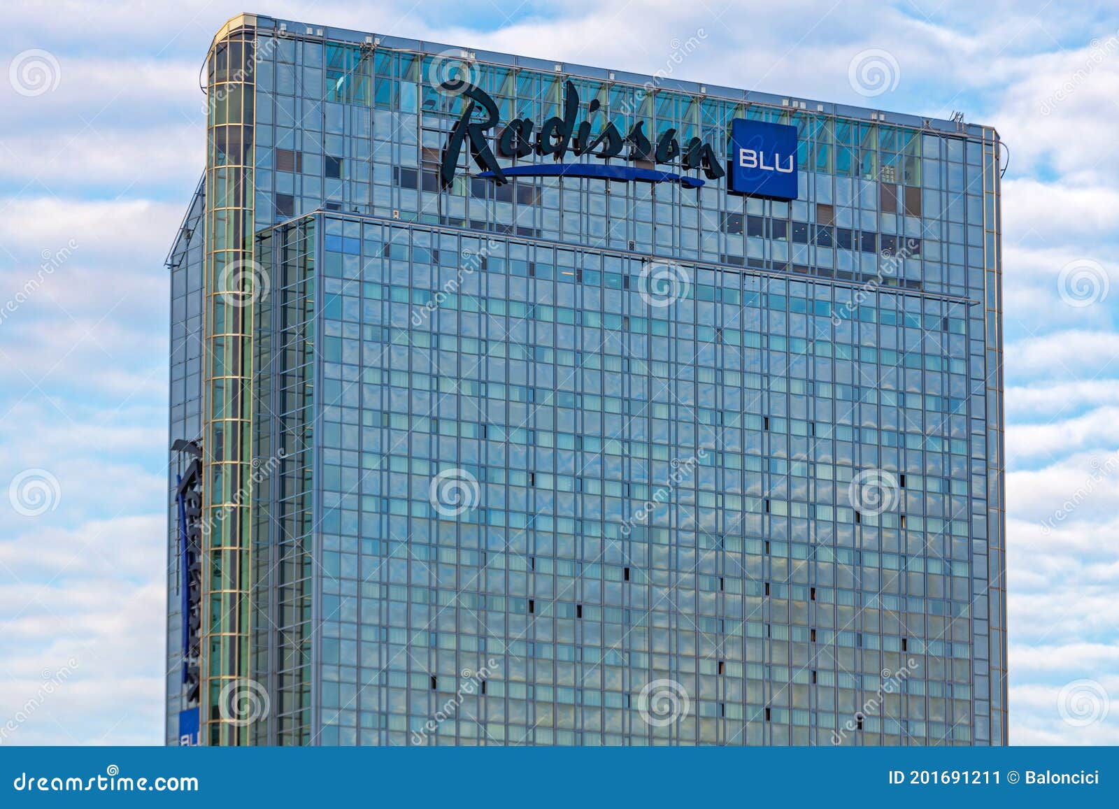 Radisson Blu Oslo editorial photo. Image of glass, europe - 201691211