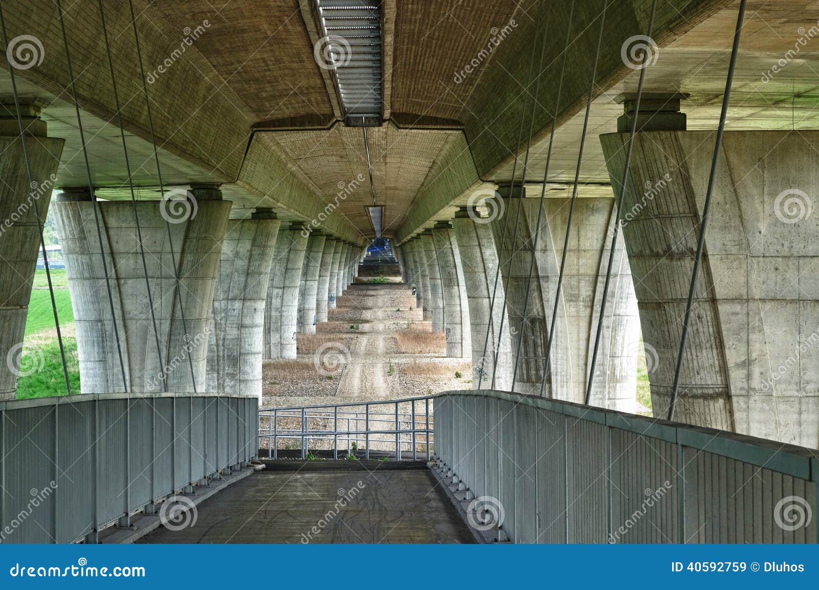 Radotin bridge stock image. Image of columns, viaduct - 40592759