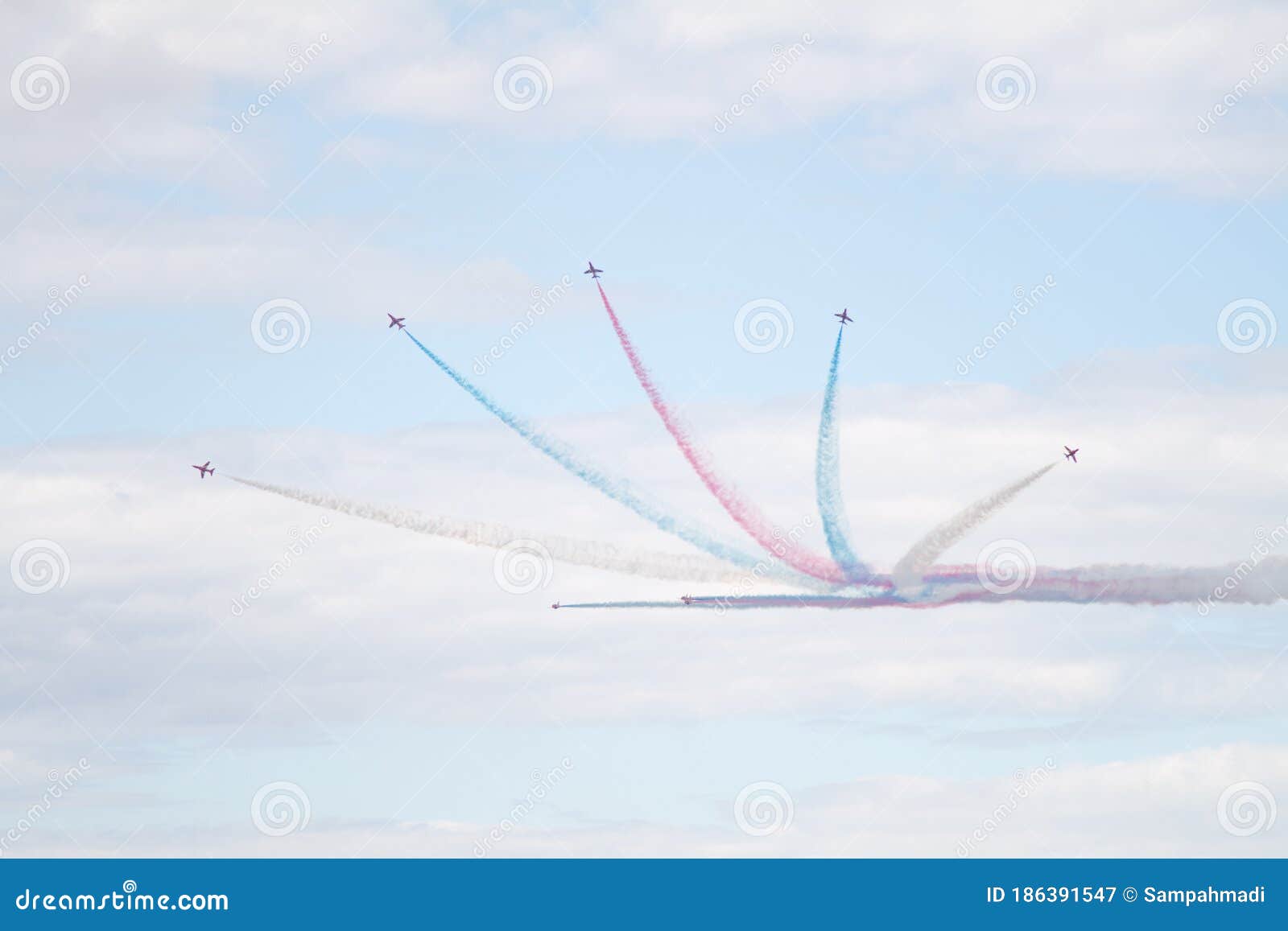 RAF Red Arrow Display editorial photography. Image of culture - 186391547