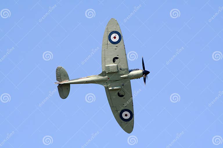 RAF Spitfire editorial stock photo. Image of plane, airfield - 13984683