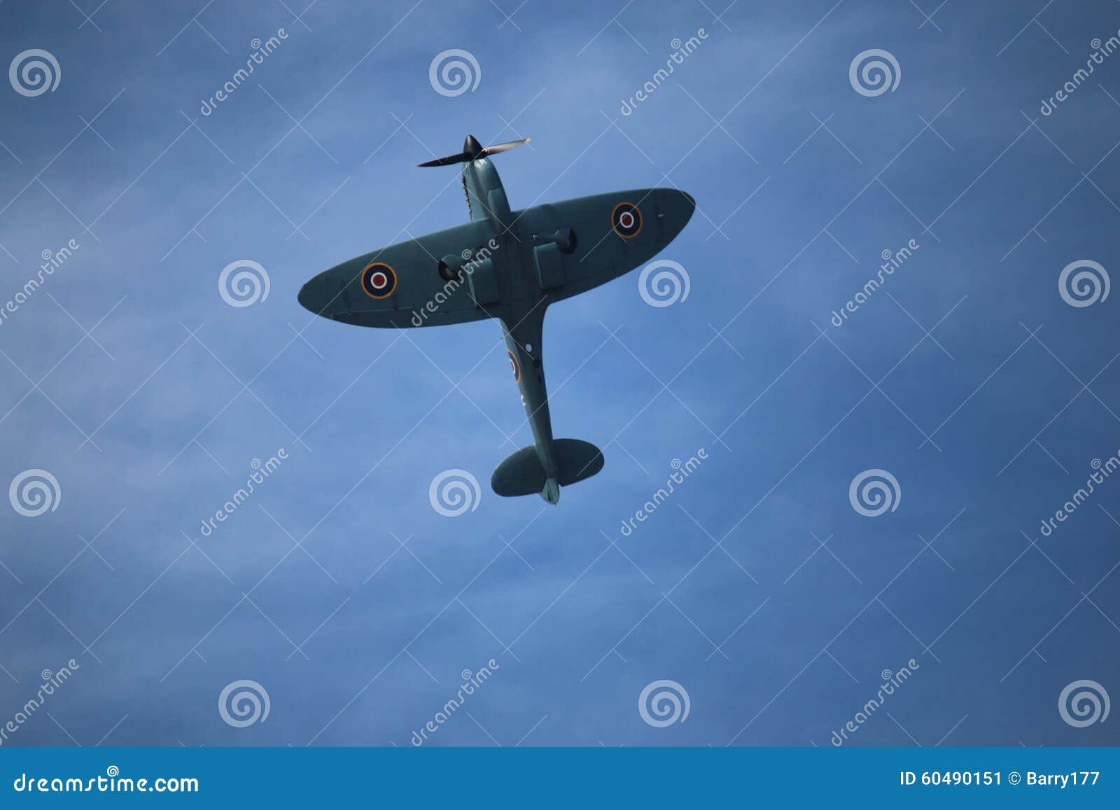 RAF Submarine Spitfire foto editorial. Imagen de alas - 60490151
