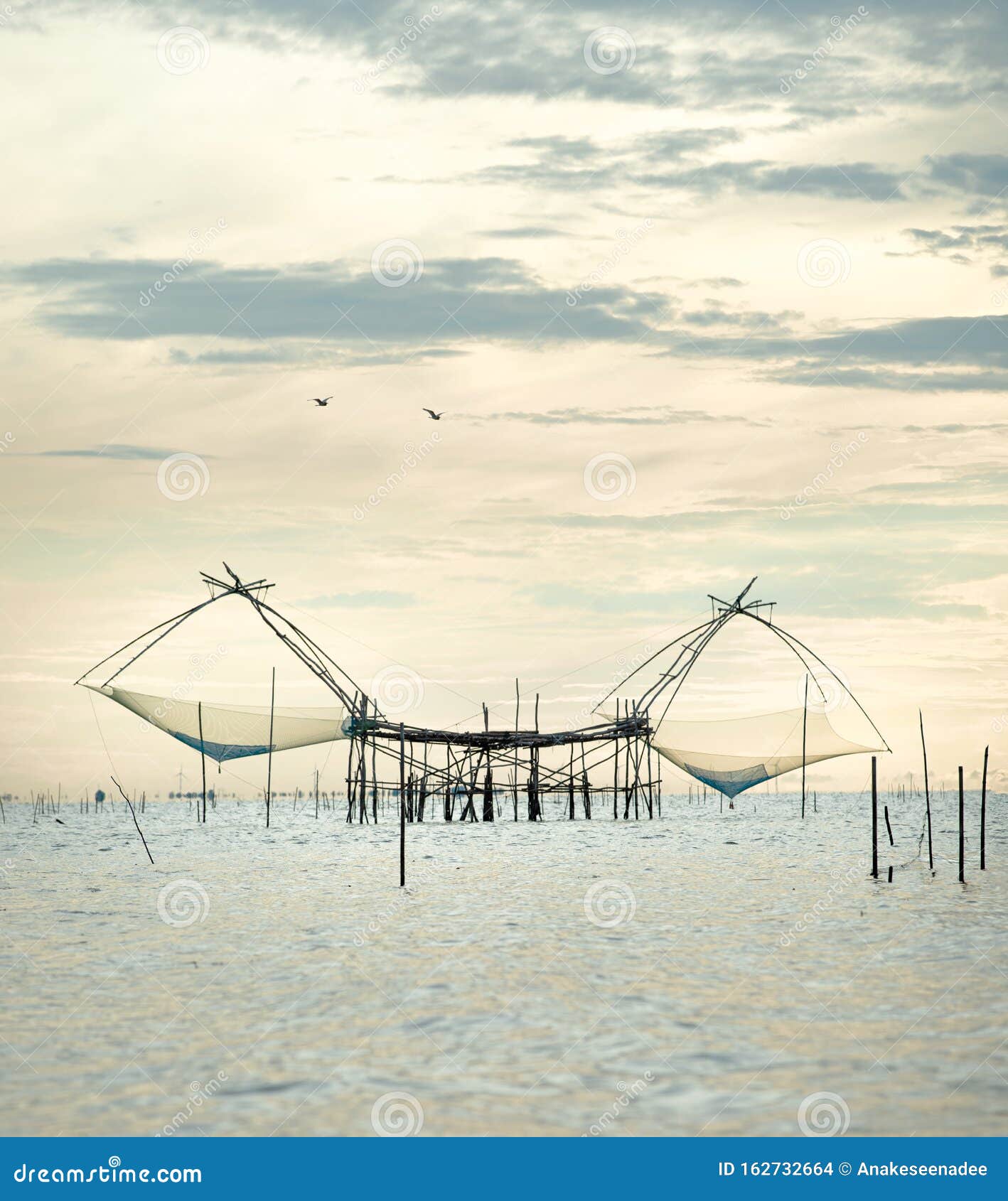 Raft Dip Net Tool for Catch Fish Stock Photo - Image of natural ...