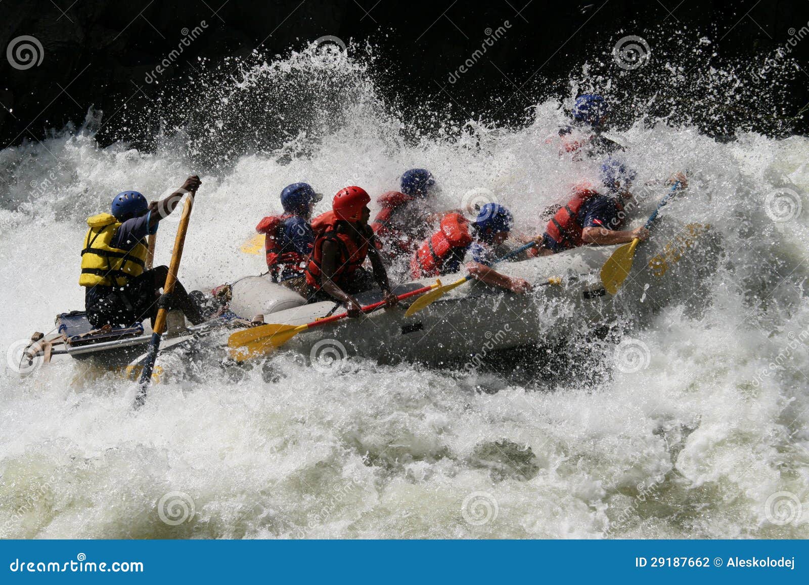 Rafting on a river editorial photography. Image of flow - 29187662
