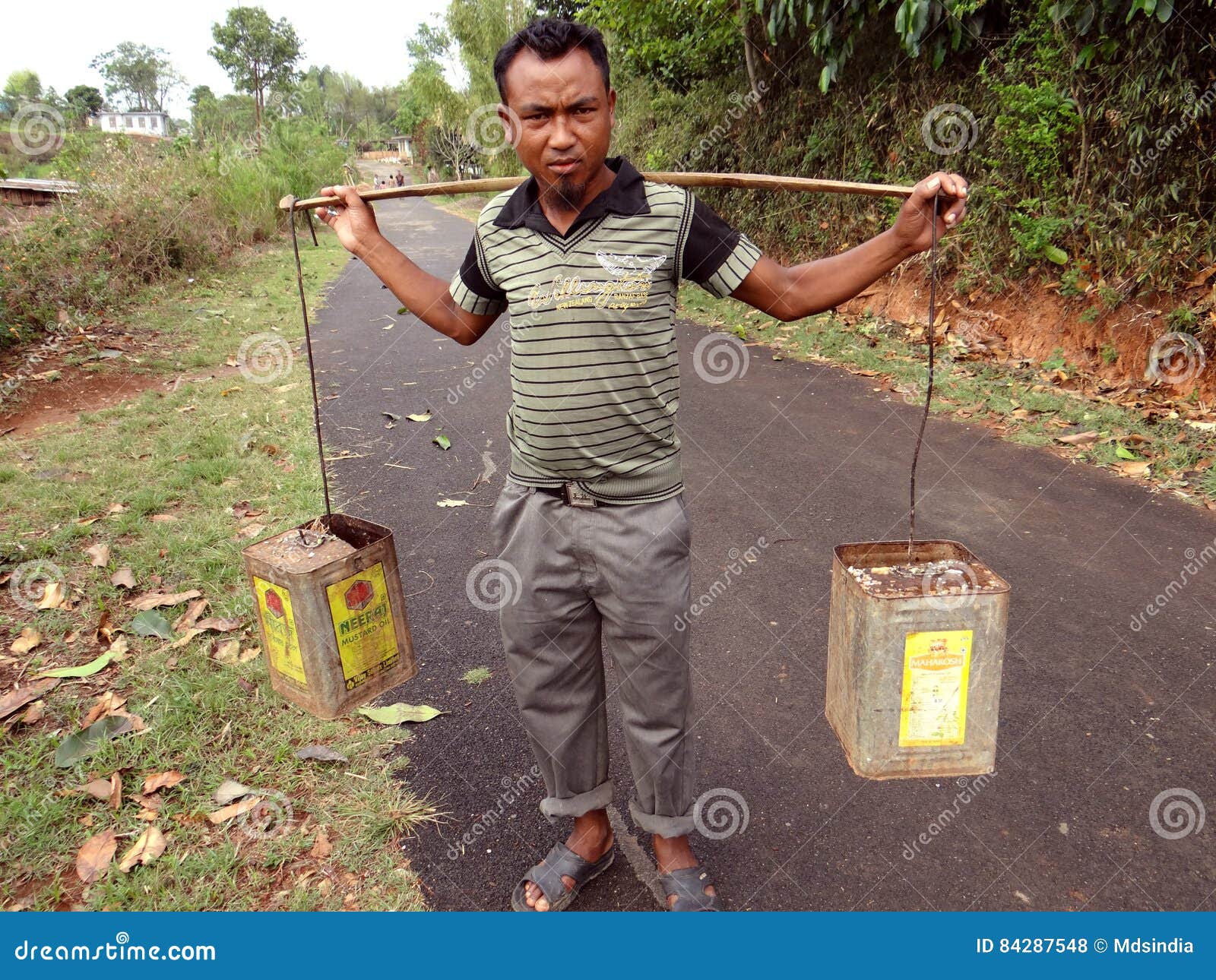 Rag picker editorial stock photo. Image of unhygienic - 84287548