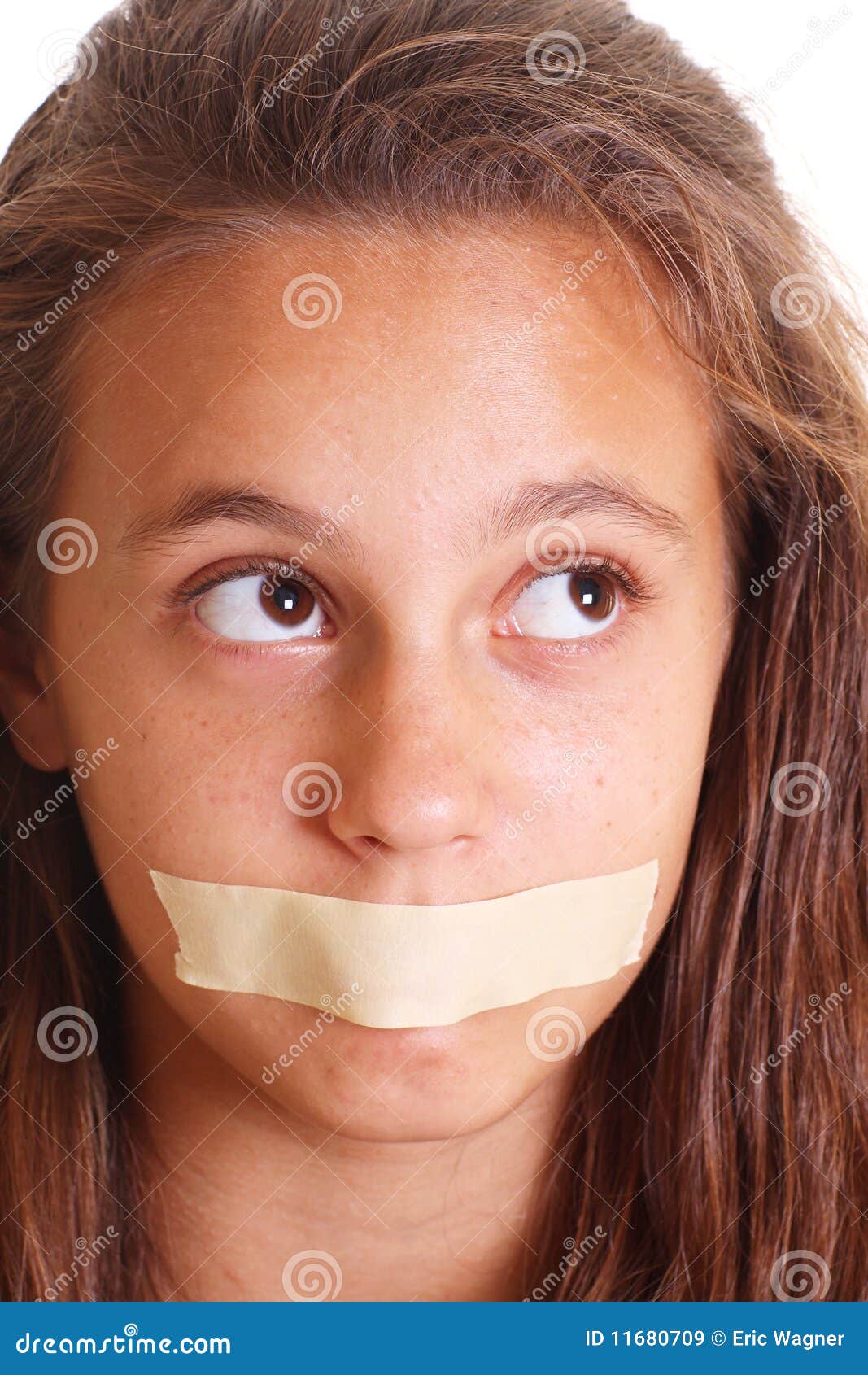 Ragazza Con La Bocca Legata Immagine Stock - Immagine di giovane ...