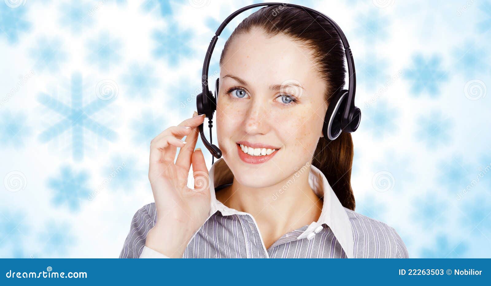 Ragazza Con La Cuffia Avricolare Immagine Stock - Immagine di sfondo ...