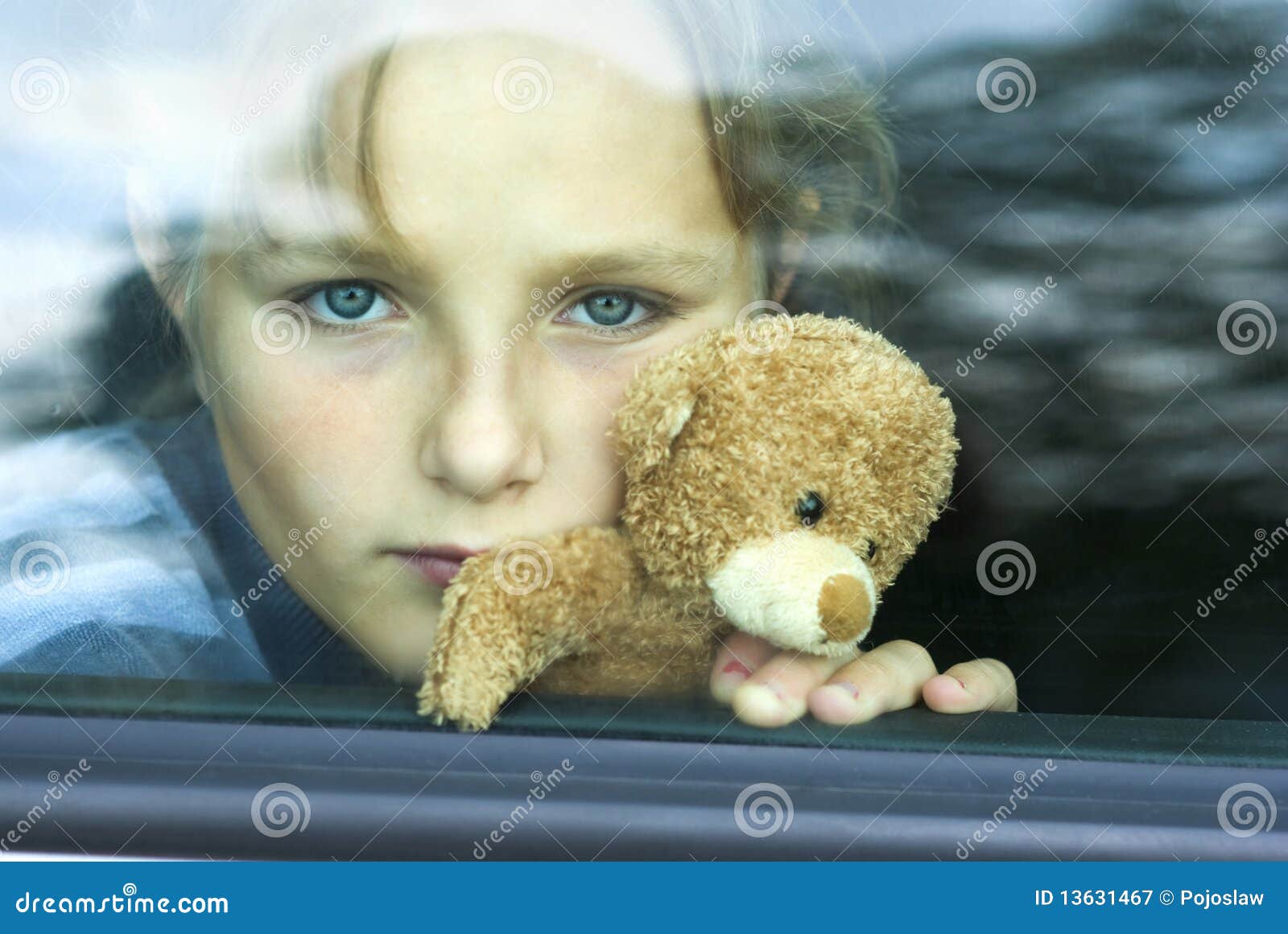 Ragazza Triste in Automobile Immagine Stock - Immagine di depressione ...