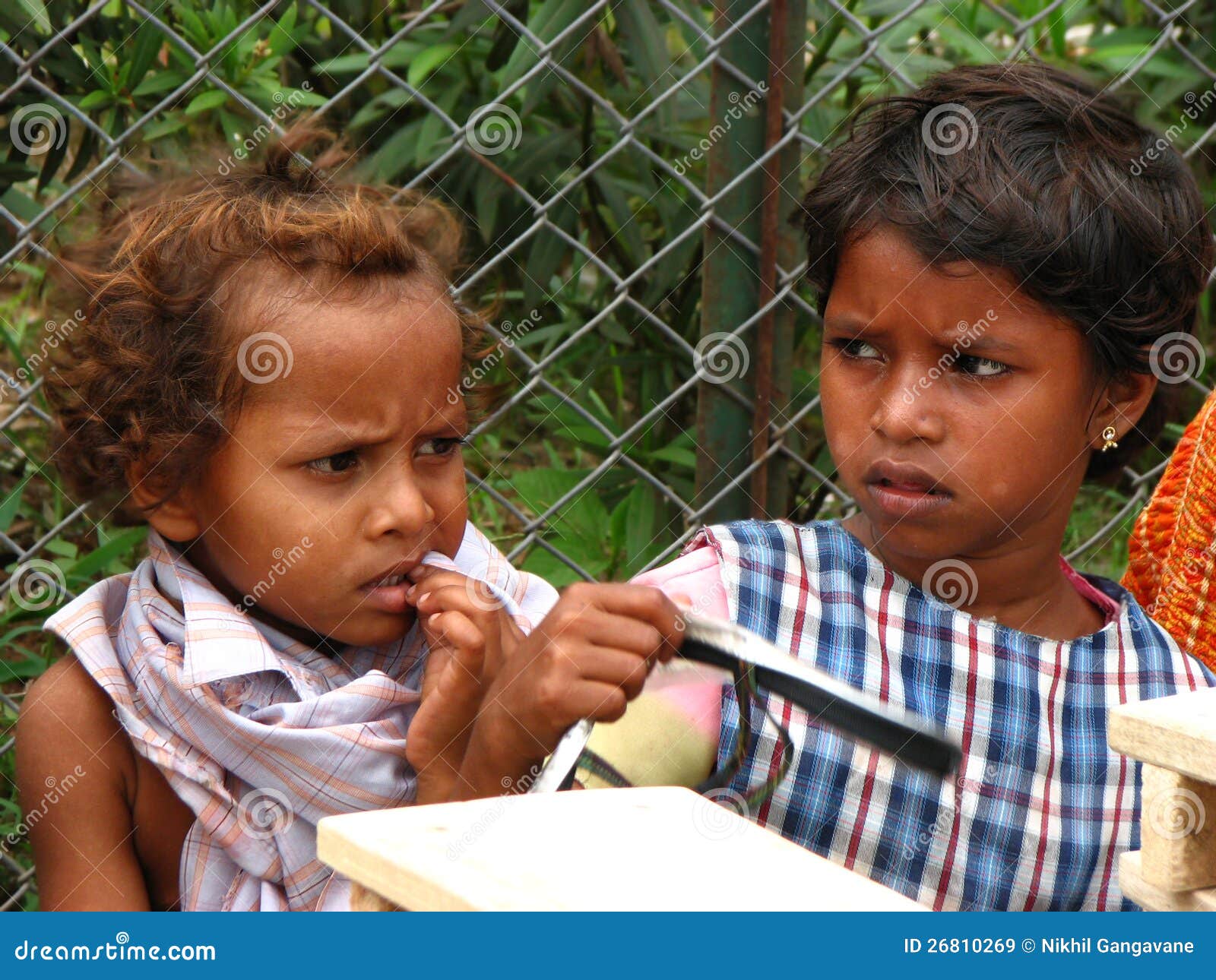 Ragazze indiane povere immagine stock editoriale. Immagine di ragazza ...