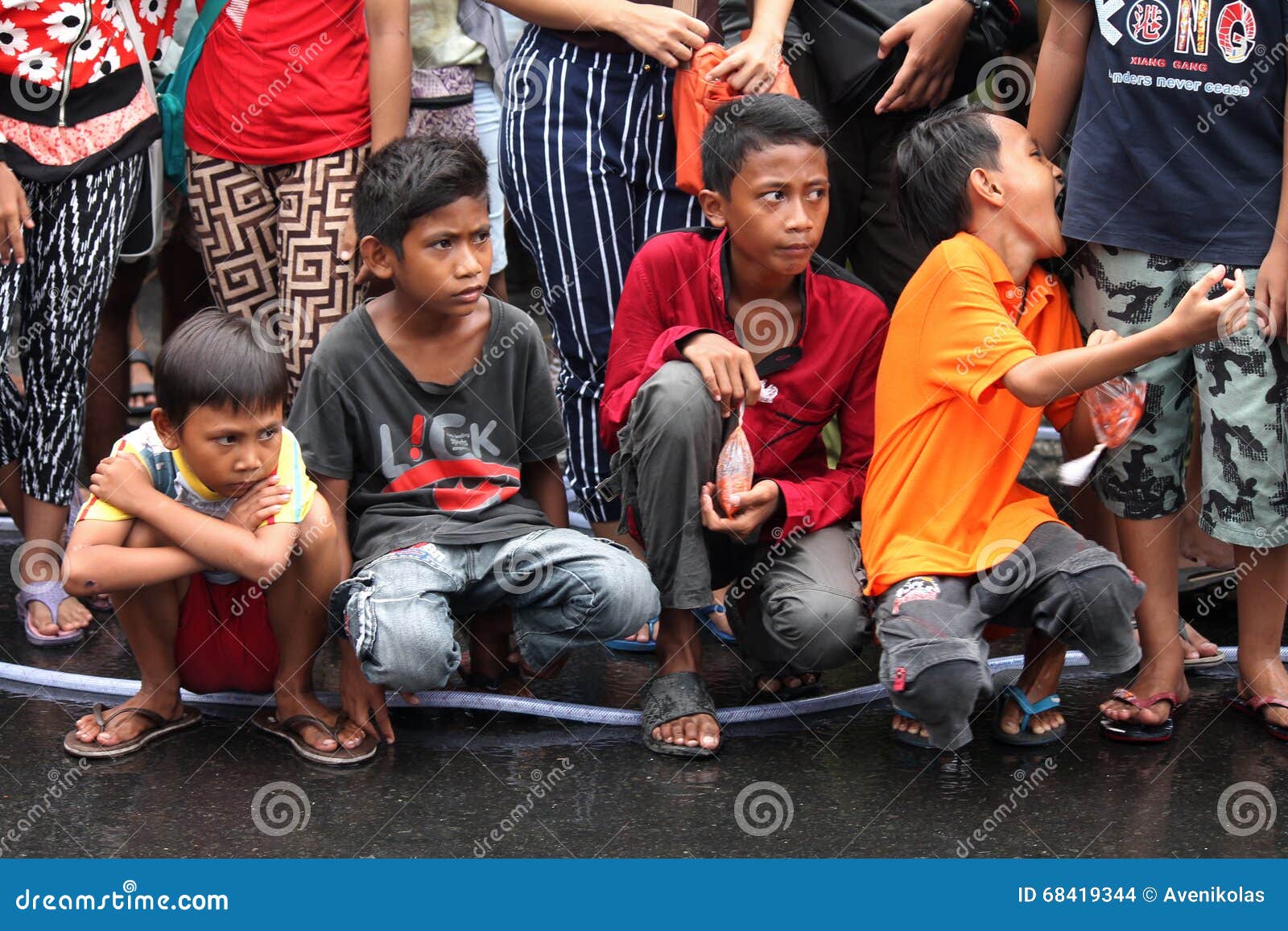 Ragazzi indonesiani immagine stock editoriale. Immagine di amici - 68419344