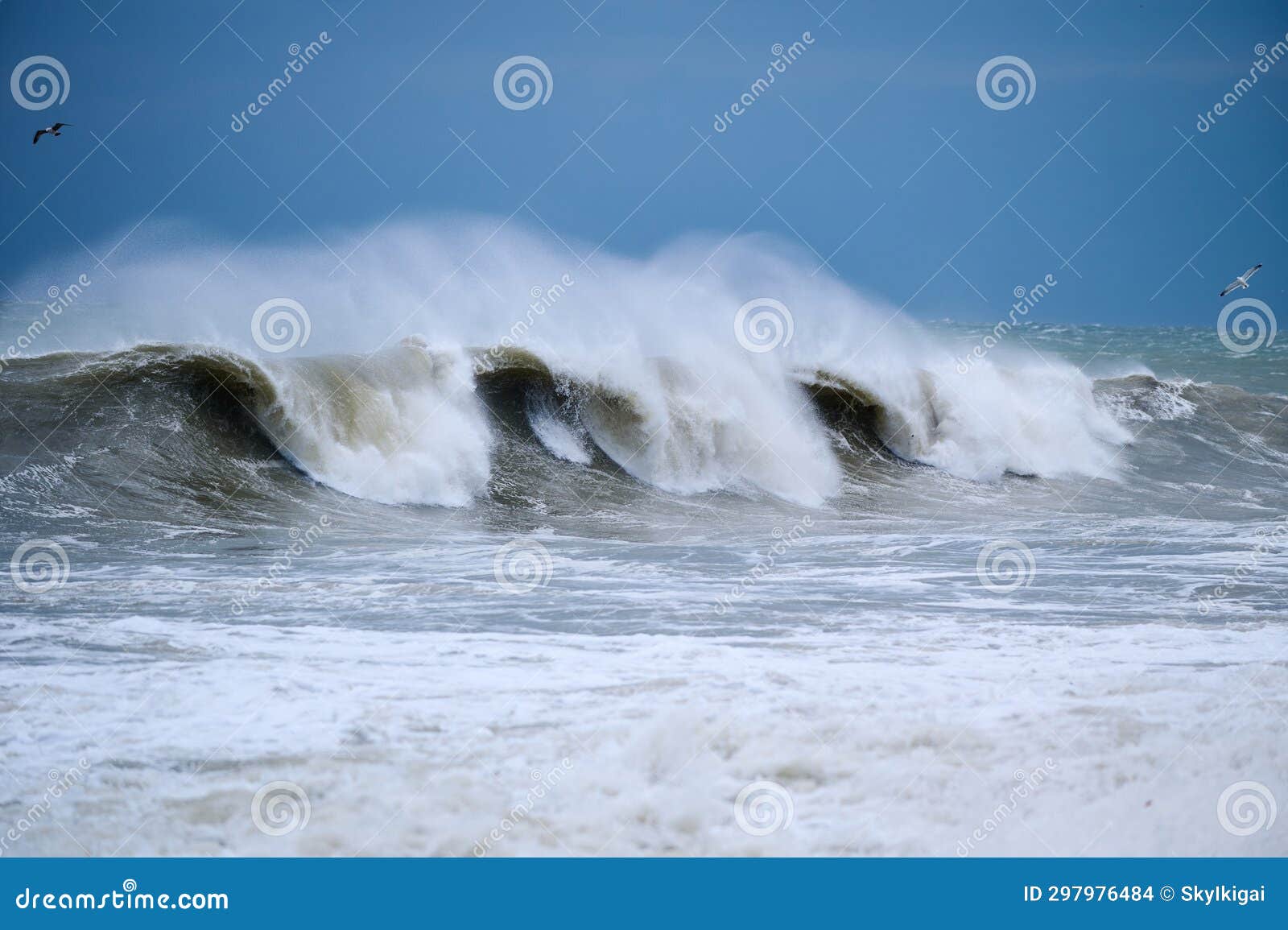 Raging Huge Waves during an Incredibly Powerful Storm in the Black Sea ...