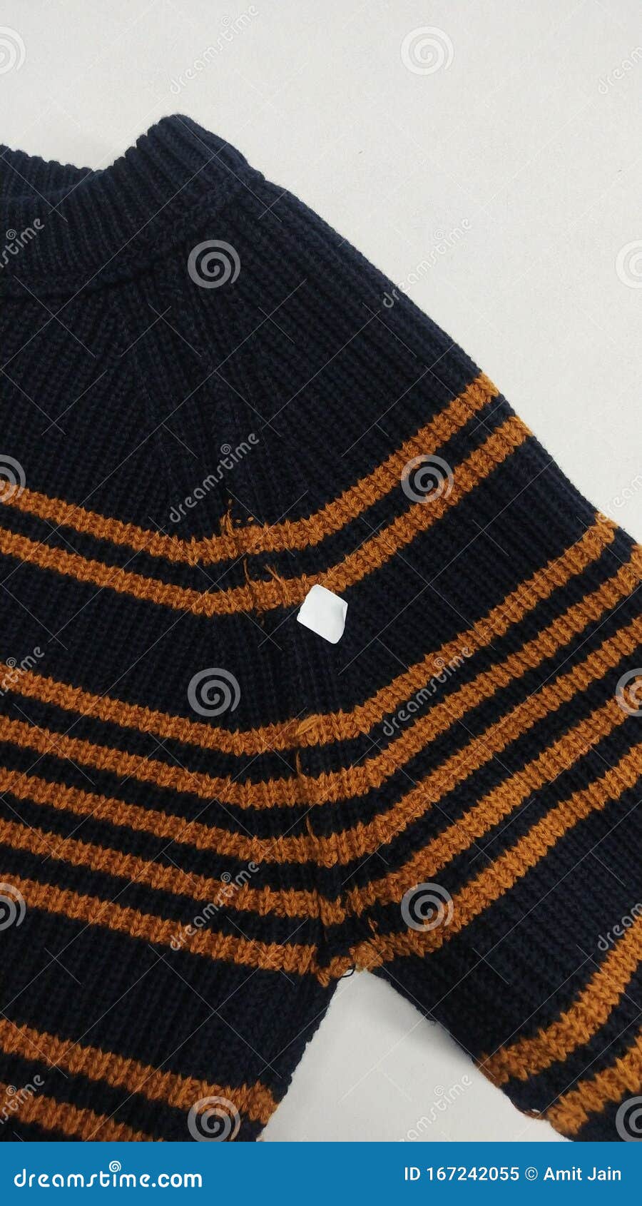 Raglan sleeve garment stock image. Image of sleeve, border - 167242055