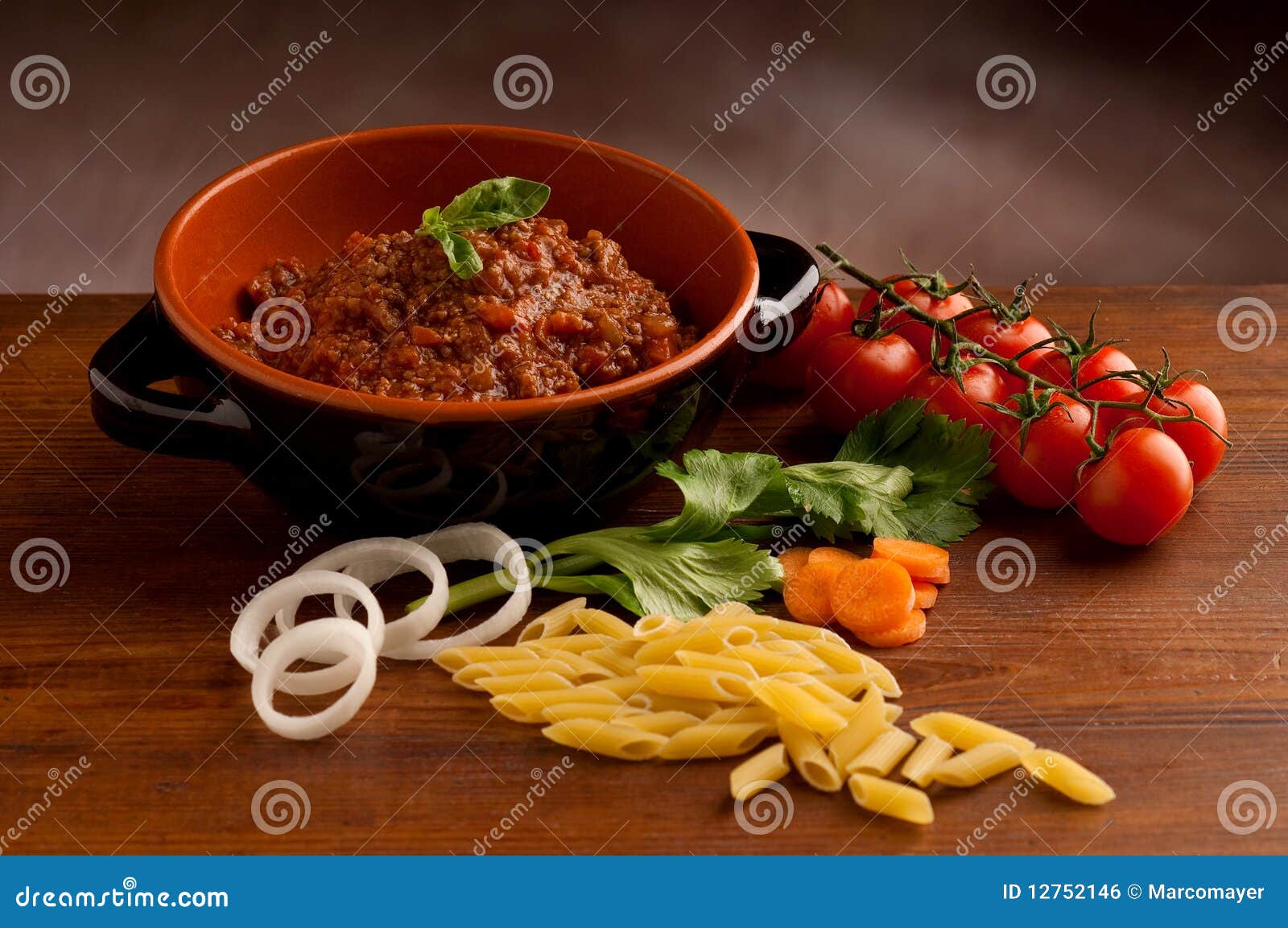 Ragu in Bowl and Raw Macaroni Stock Photo - Image of court, flat: 12752146