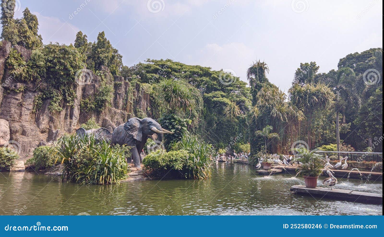 Ragunan Zoo Jakarta, 26 July 2022 Stock Photo - Image of hectares ...