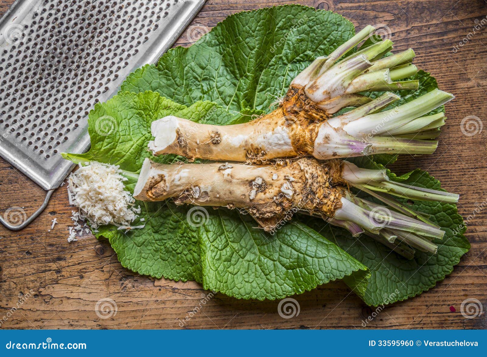 Raifort râpé photo stock. Image of épice, herbal, râpe - 33595960