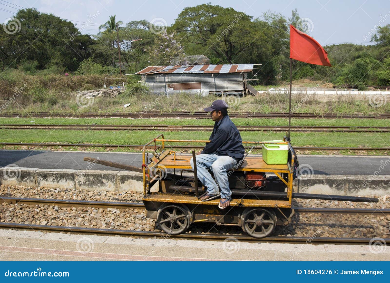 Rail Repair truck editorial photo. Image of tracks, engine - 18604276