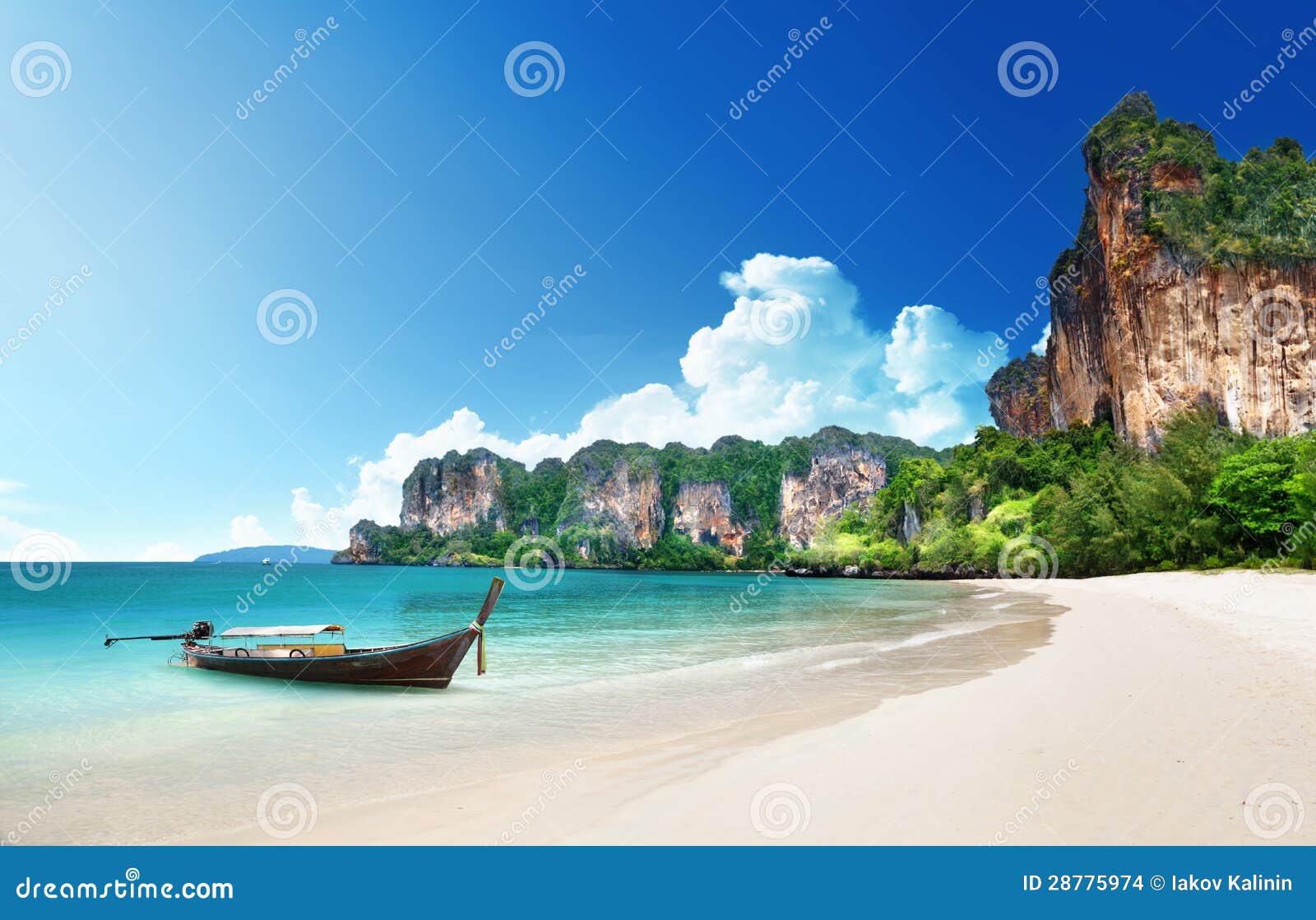Railay Strand in Krabi Thailand Stockfoto - Bild von brandung, wolke ...