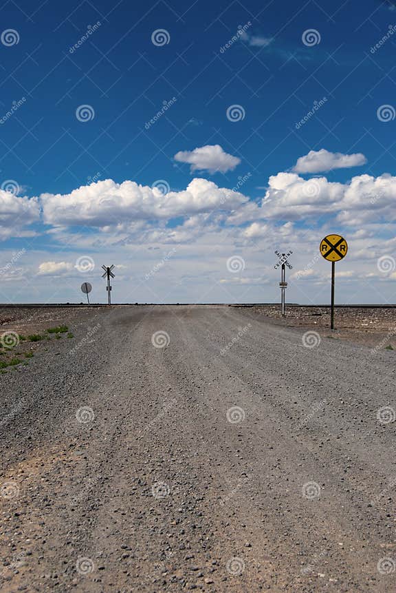 Railroad crossing stock image. Image of path, crossing - 20334191