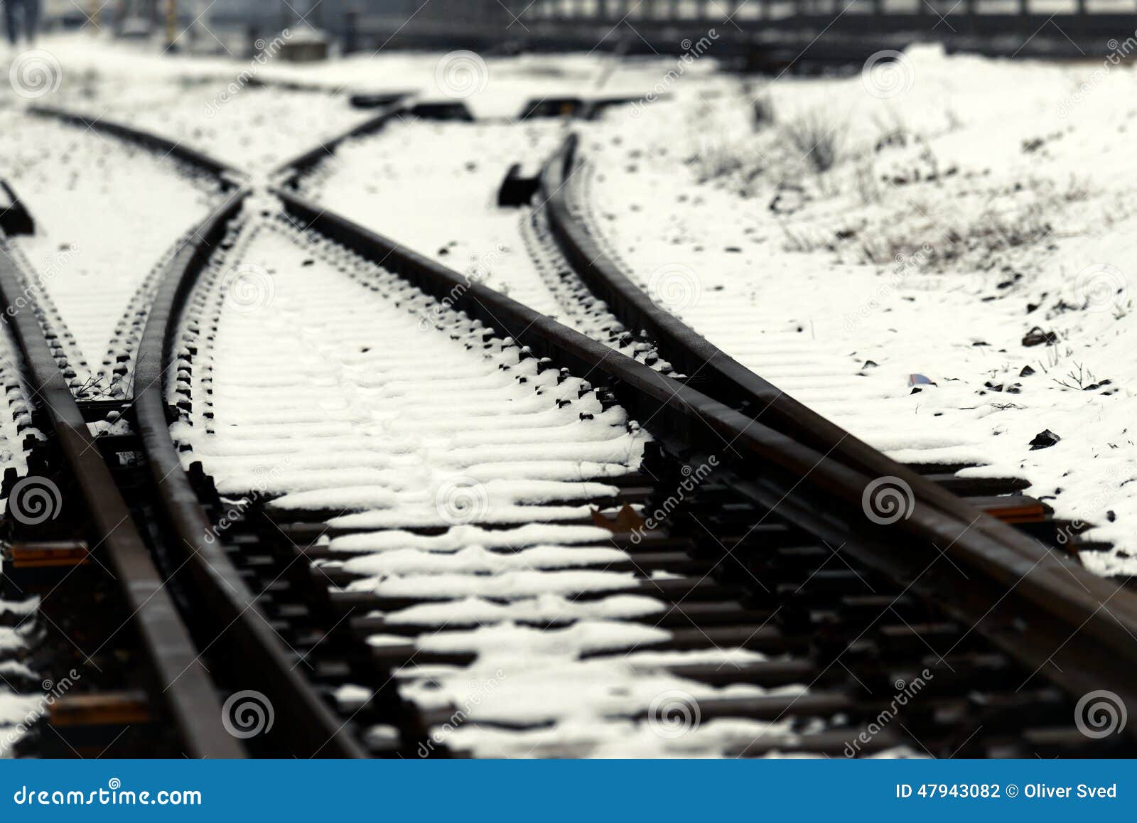 Railroad Tracks in the Snow Stock Photo - Image of stones, winter: 47943082