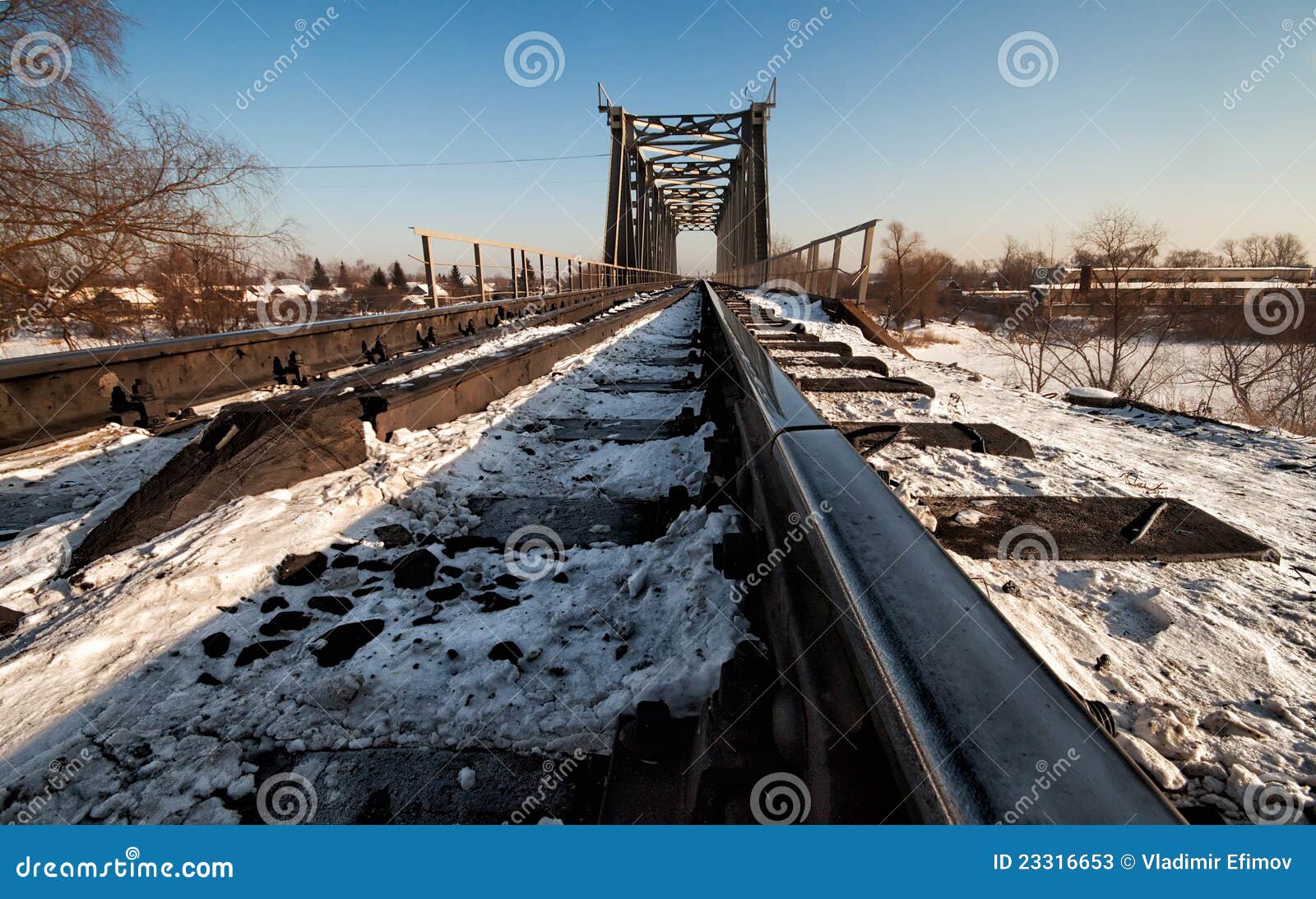 The Railway Bridge in Winter Stock Image - Image of cold, steel: 23316653