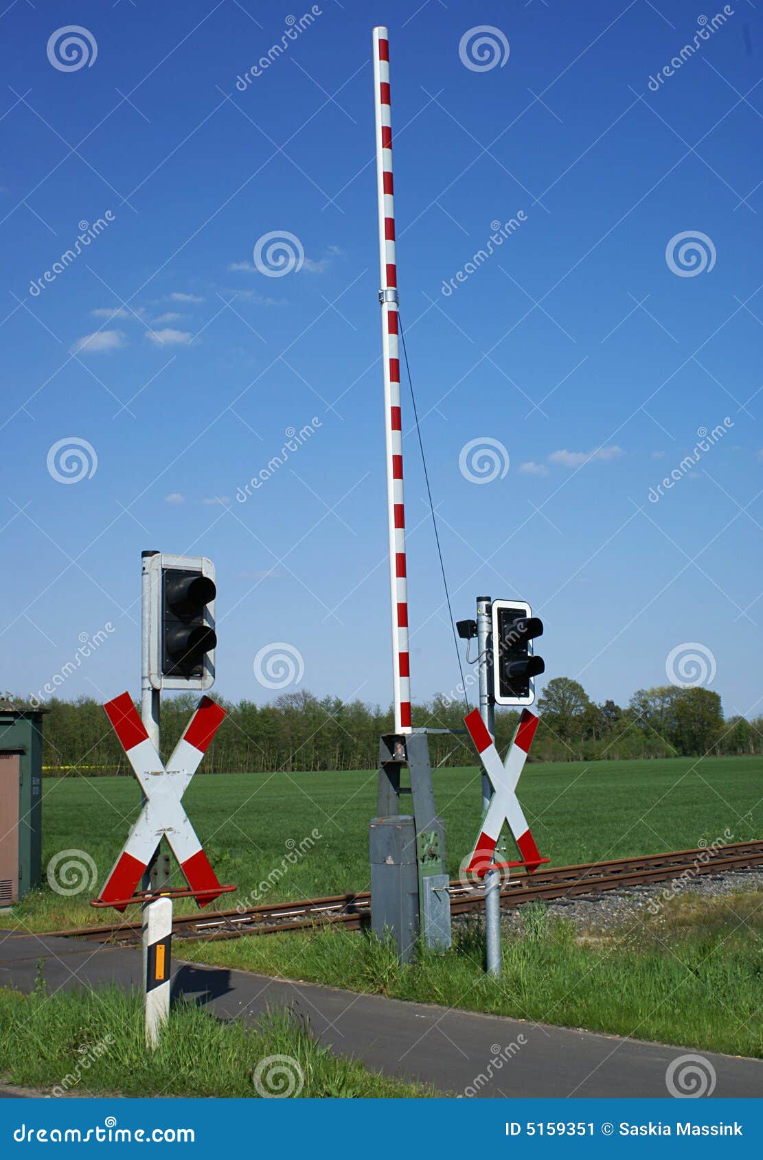 Railway crossing. stock image. Image of safety, railroad - 5159351