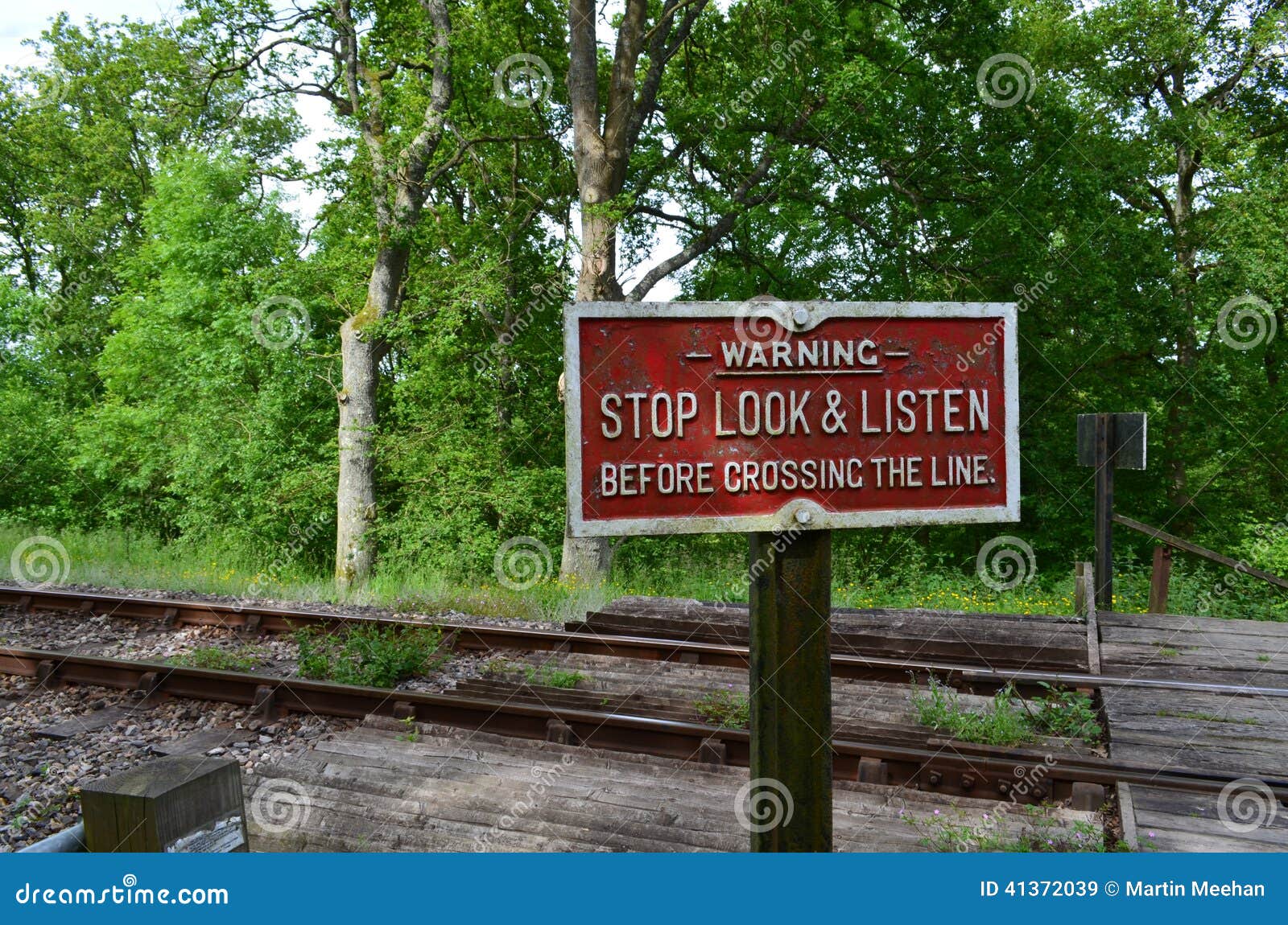 Railway crossing sign. stock image. Image of danger, foot - 41372039