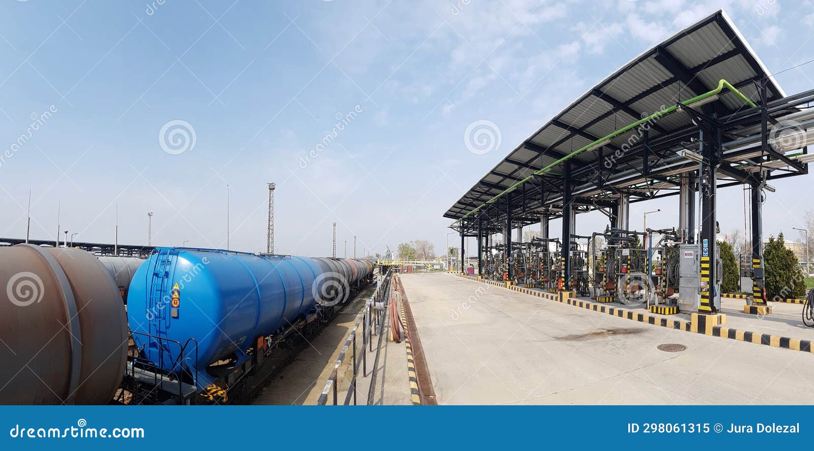 Railway Loading Station with Arms and Metering Systems for Loading ...