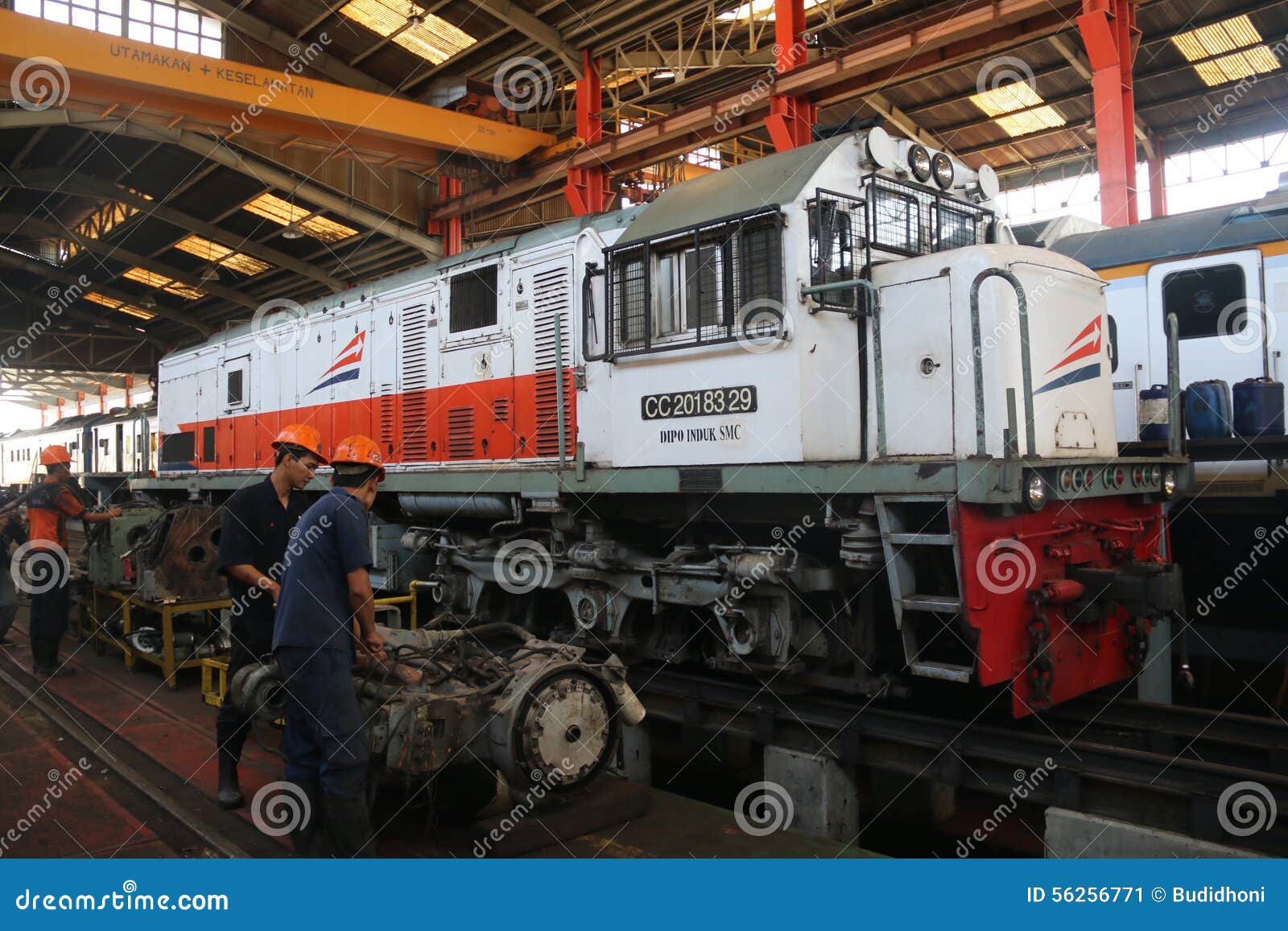 Railway editorial photo. Image of transportation, poncol - 56256771