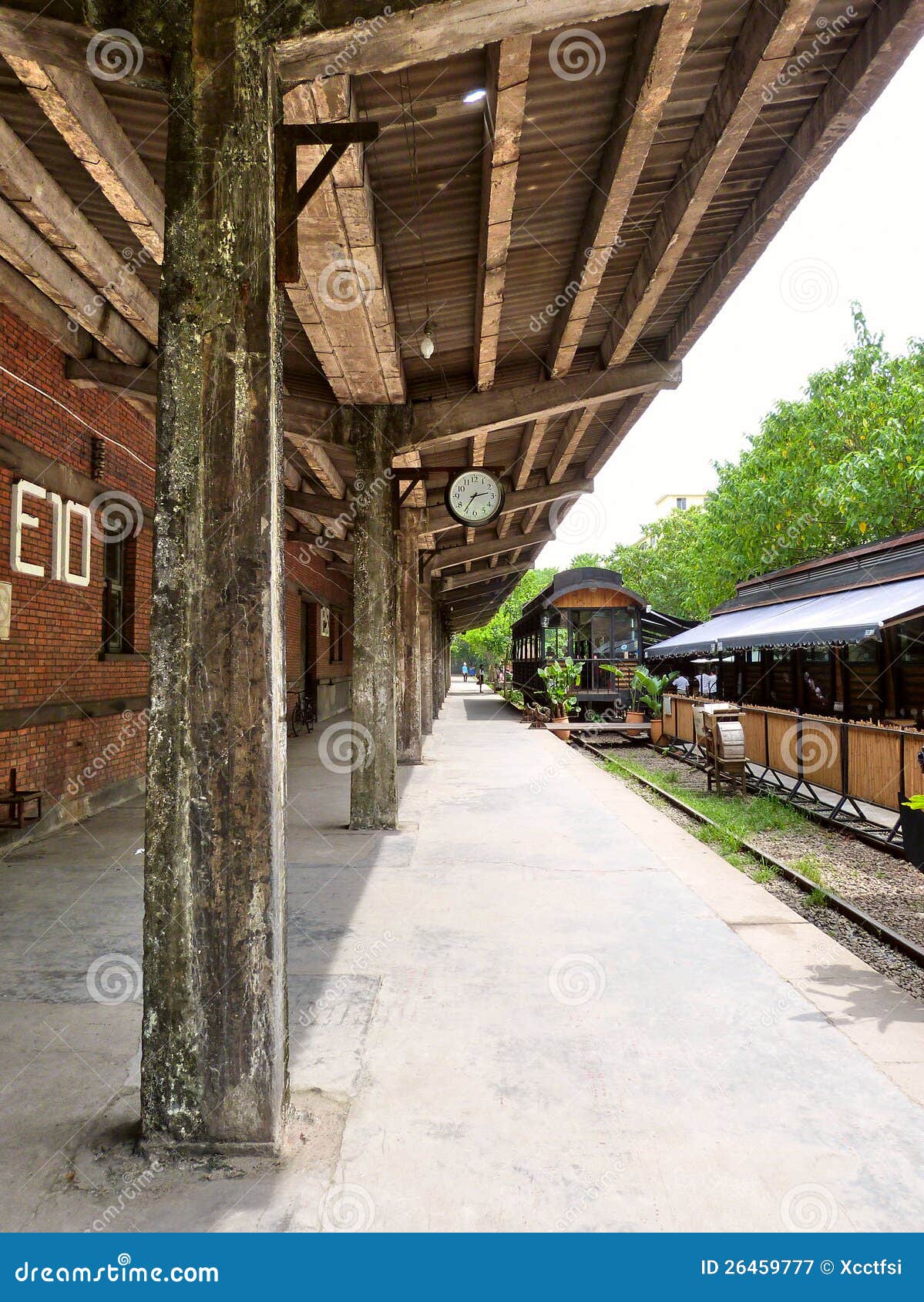 Railway platform stock image. Image of rail, sunlight - 26459777