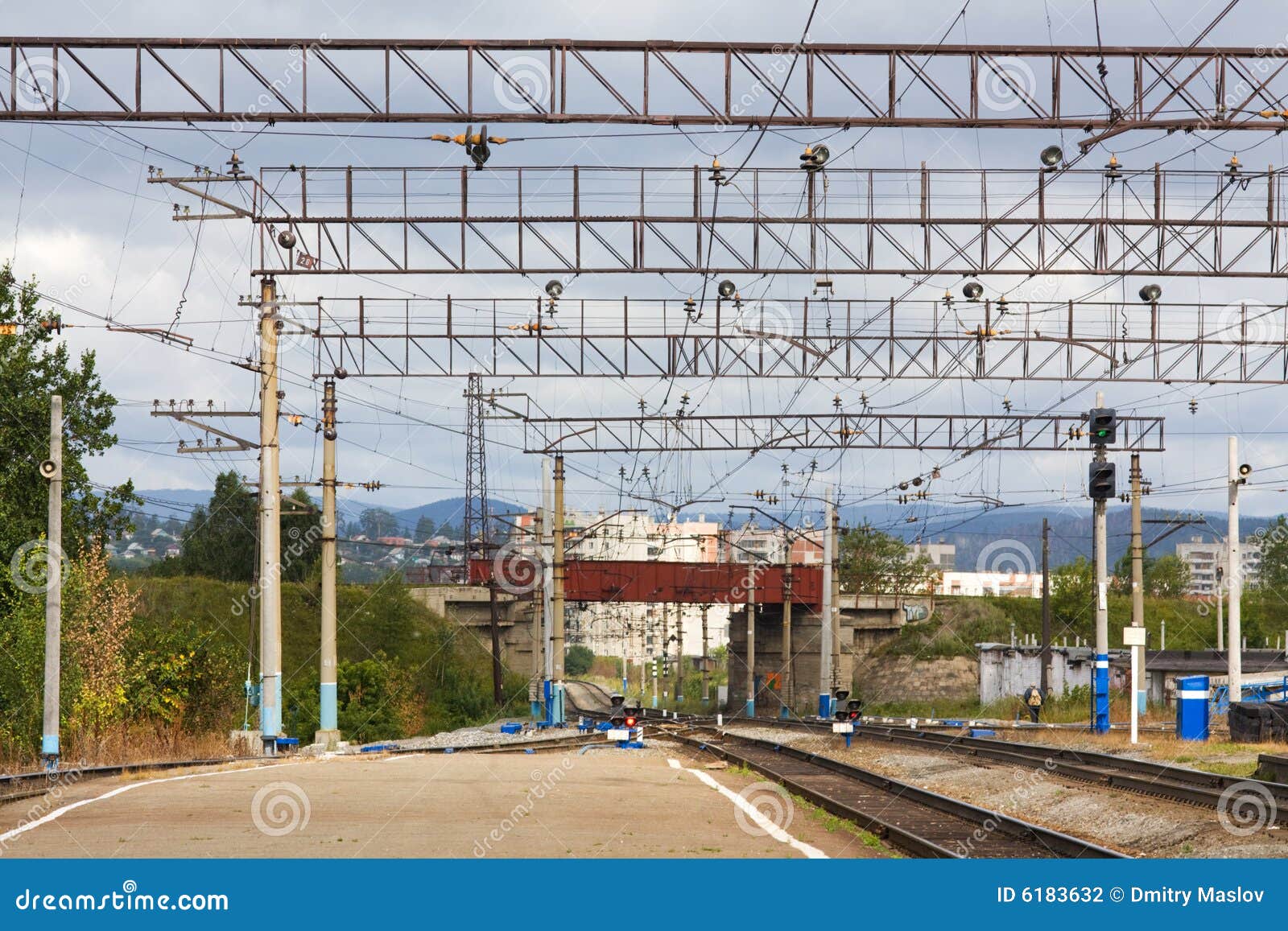 Railway platform stock photo. Image of architecture, transport - 6183632