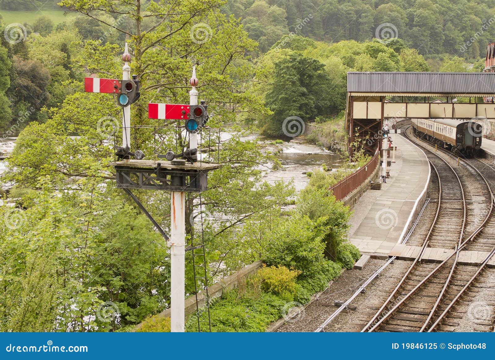 Railway signal stock image. Image of sign, electric, signal - 19846125
