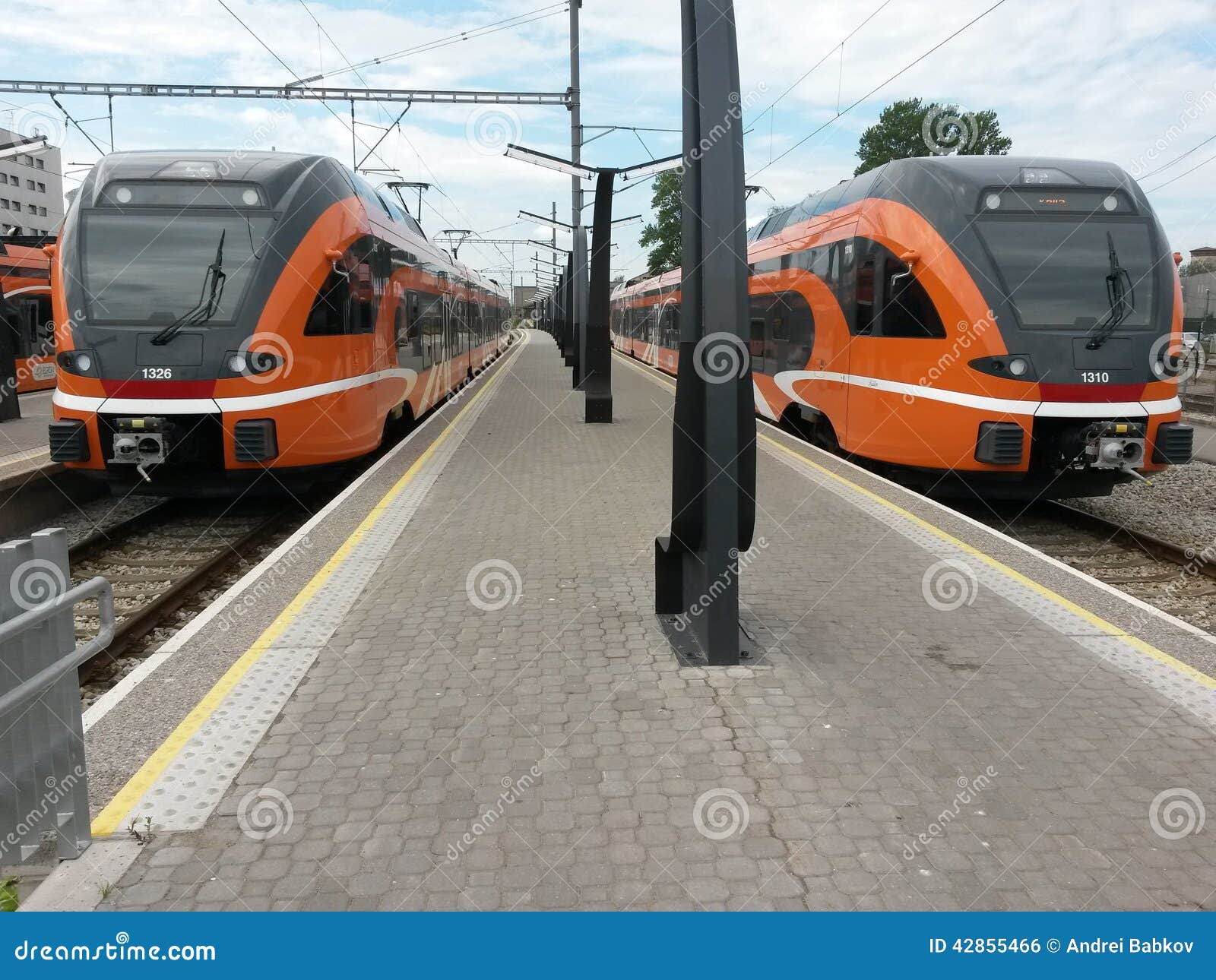 Railway station editorial photo. Image of elron, tallinn - 42855466