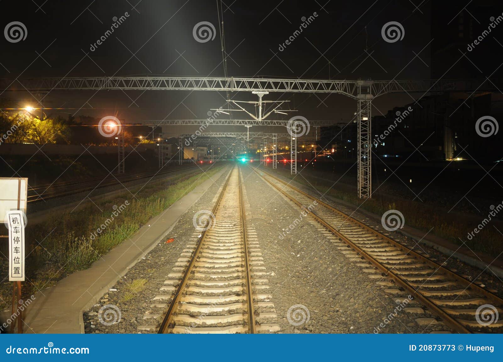 Railway tracks at night stock image. Image of electric - 20873773