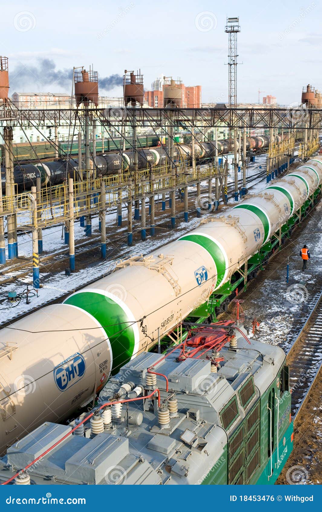 Railway Transportation of Oil Editorial Photo - Image of railway, tank ...