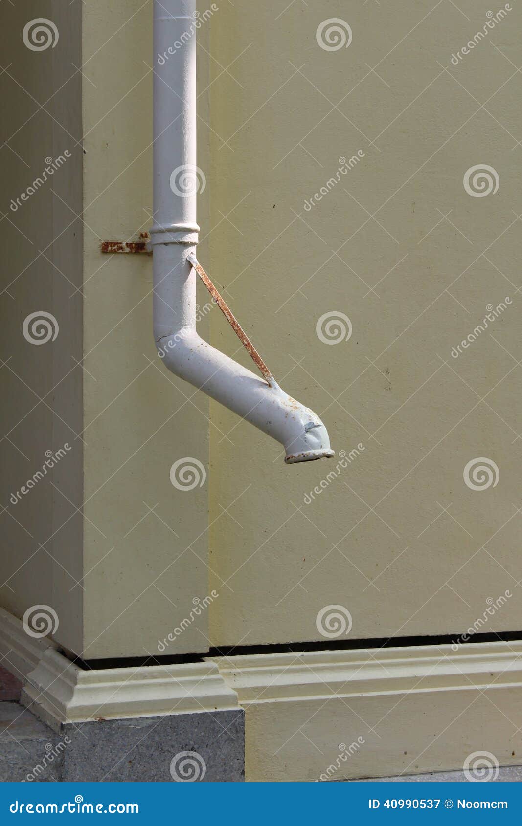 Rain drain pipe stock image. Image of structure, tube - 40990537