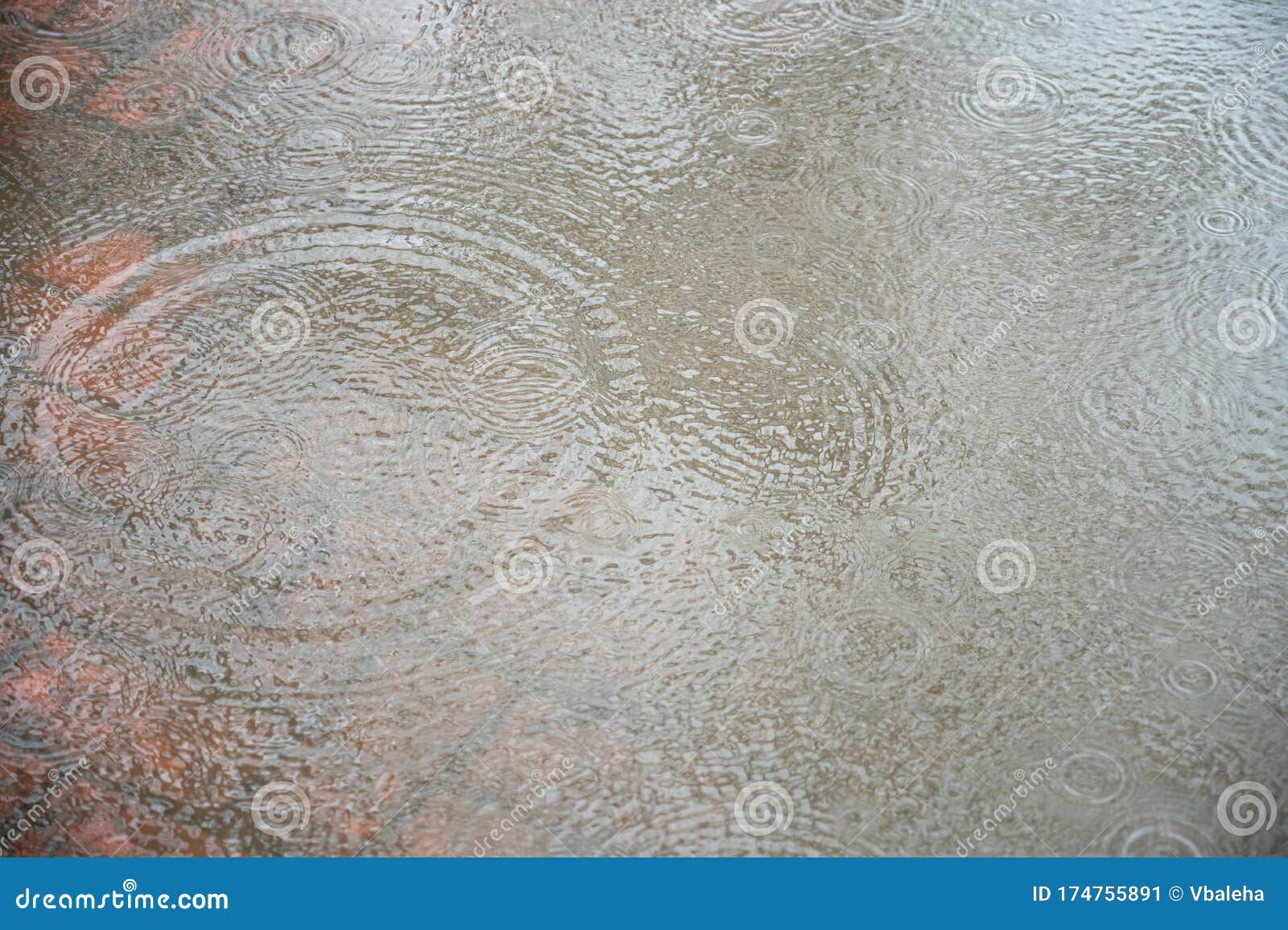 Rain drops on the puddle stock image. Image of backdrop - 174755891