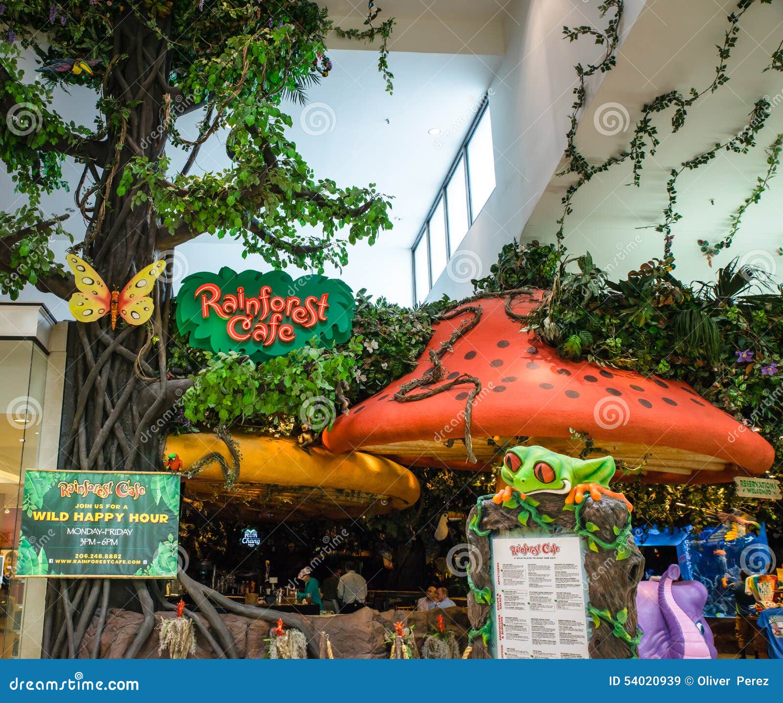 Rain Forest Cafe editorial stock image. Image of travel - 54020939