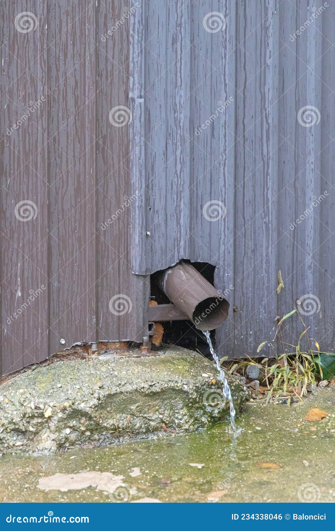 Rain Gutter Flow stock photo. Image of leaking, 2021 - 234338046