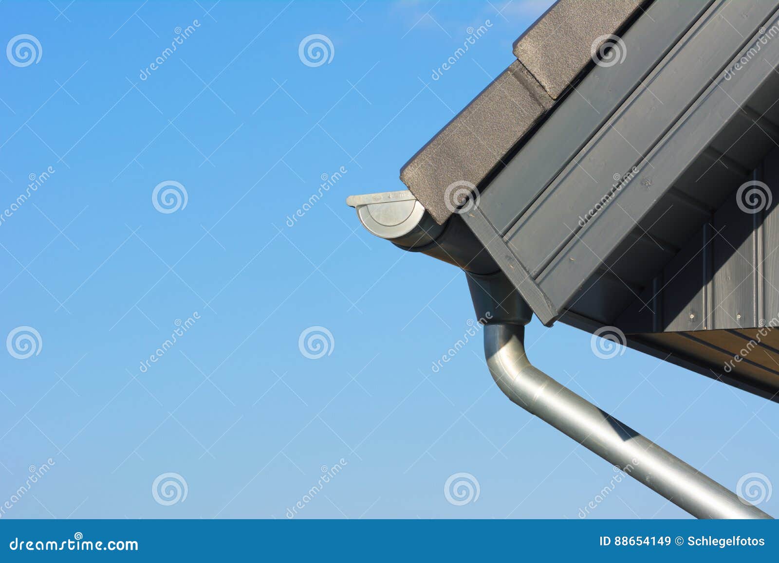 Rain gutter house detail stock image. Image of detail - 88654149